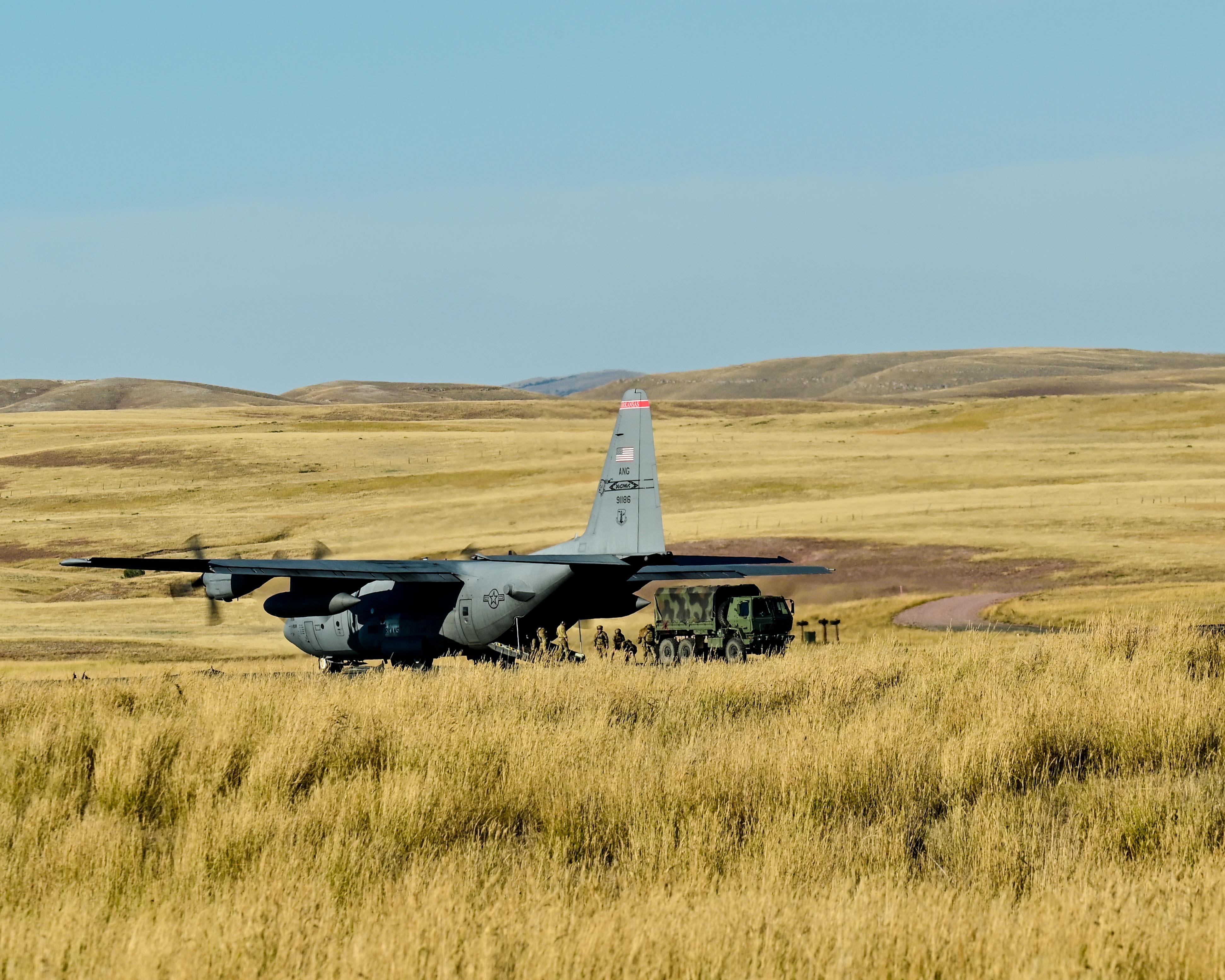 Rally in the Rockies: Day 3 Joint Forcible Entry > Little Rock Air ...