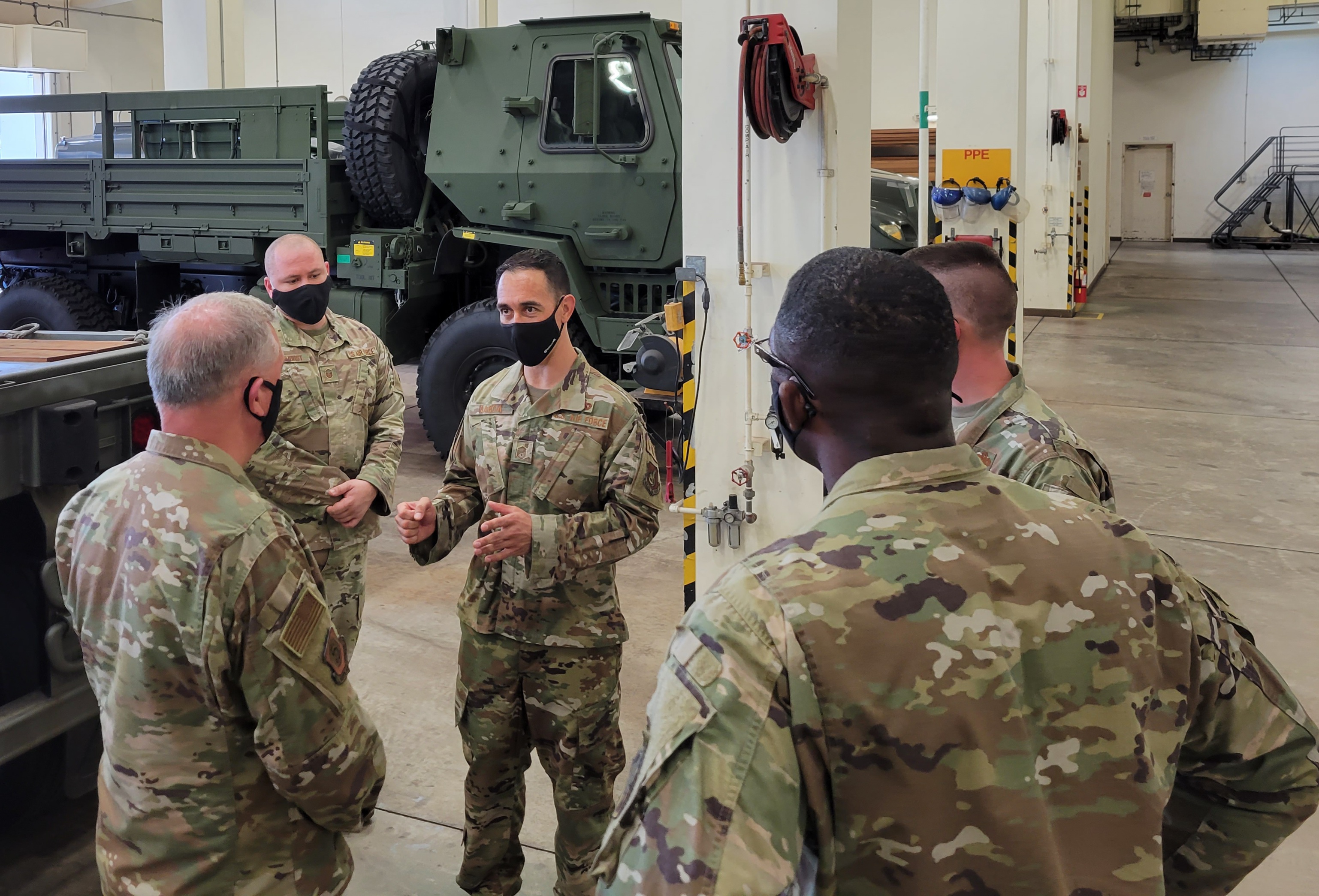 USFJ, 5th Air Force commander visits Kadena > Kadena Air Base > News