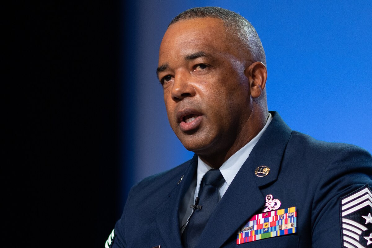 'TRUST IS THE ESSENCE OF LEADERSHIP' > Air Force Reserve Command > Display