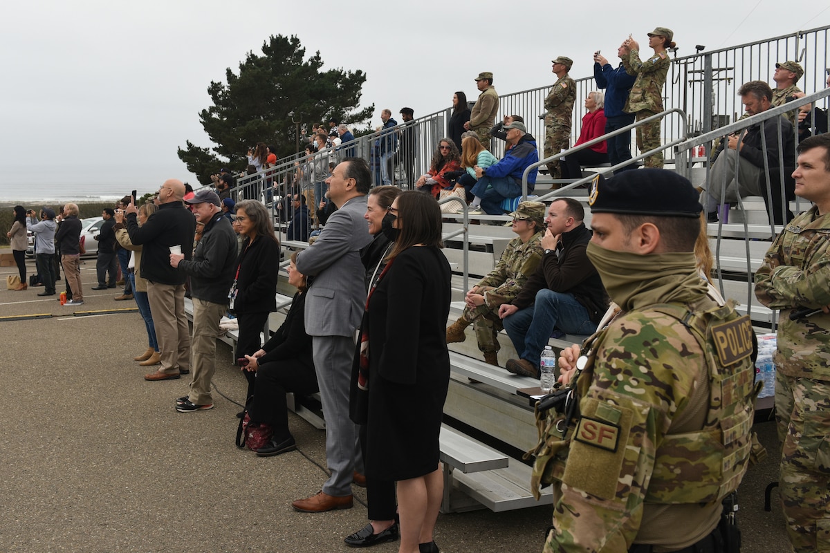 TEAM VANDENBERG LAUNCHES ITS 2000th MISSION TODAY -- AN ATLAS V > Vandenberg Space Force Base ...