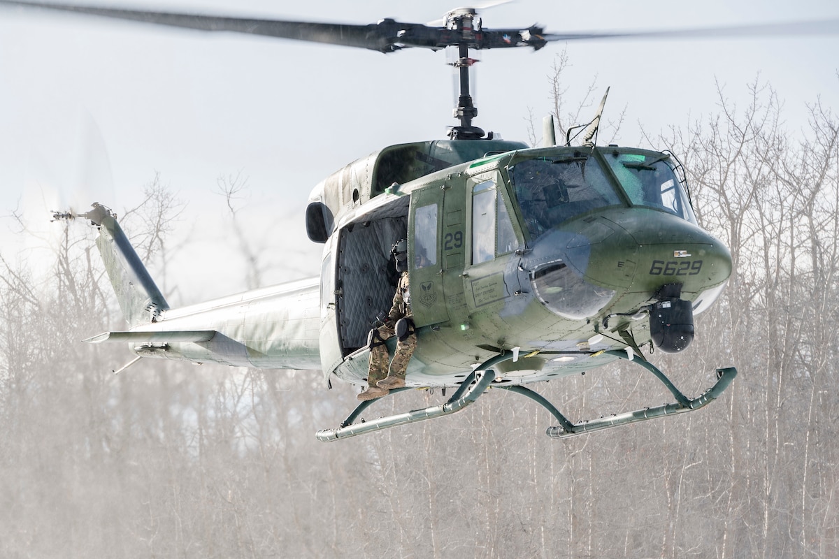 UH-1N Huey > Air Force > Fact Sheet Display