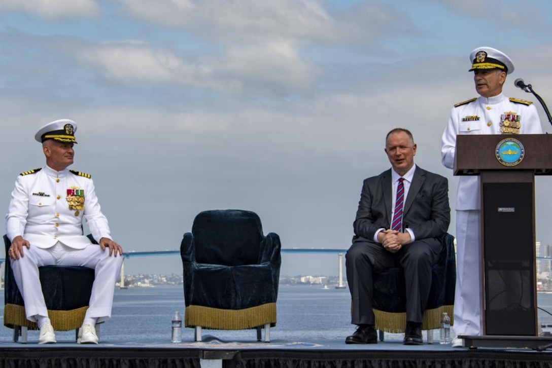 Vice Adm. Kitchener Speaks at Capt. McGonigle's Retirement Ceremony