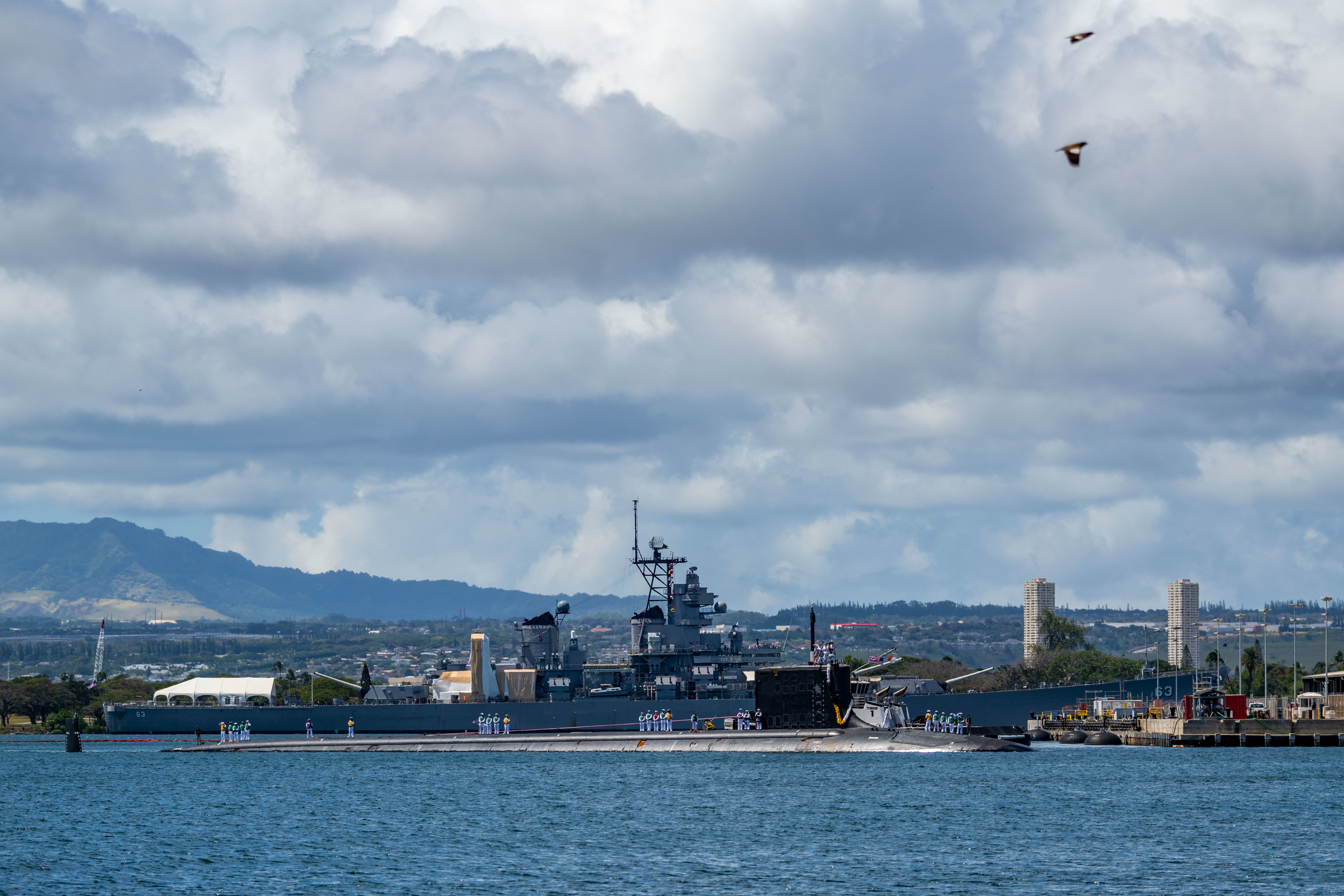 USS Missouri Returns Home > United States Navy > News Stories