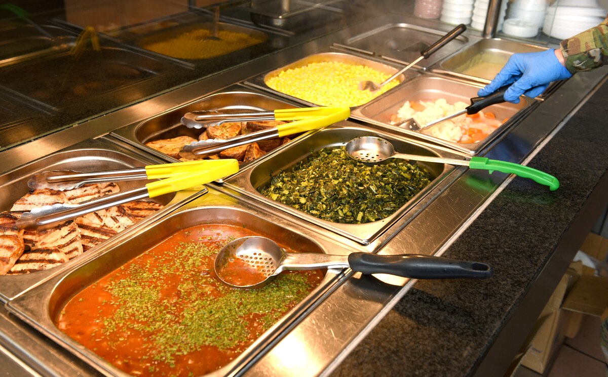 DFAC team makes dining experience better than ever for Team Mildenhall ...