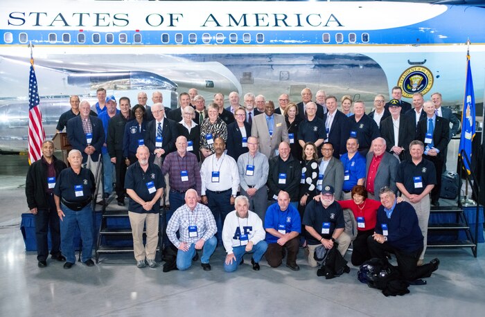 Retired Air Force One crewmembers share stories > 505th Command and ...