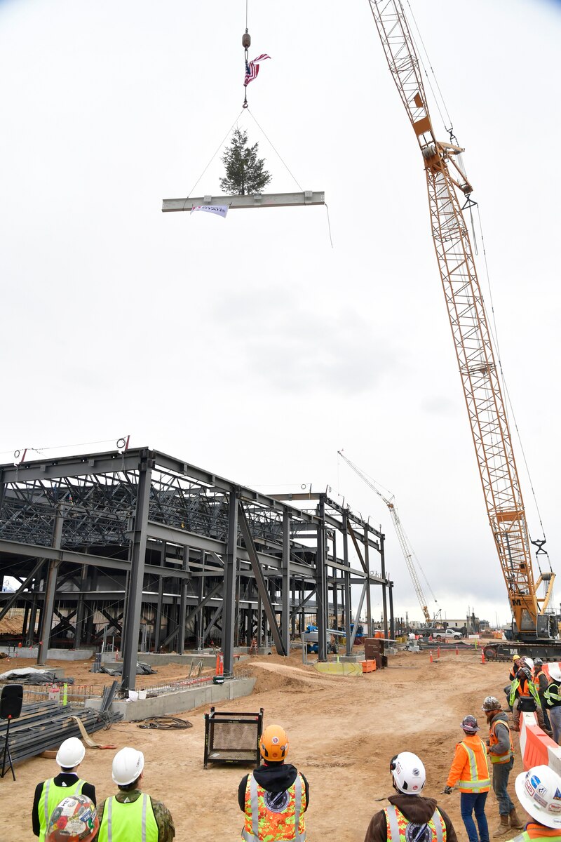 Center places top beam on new nuclear missile facility > Air Force ...
