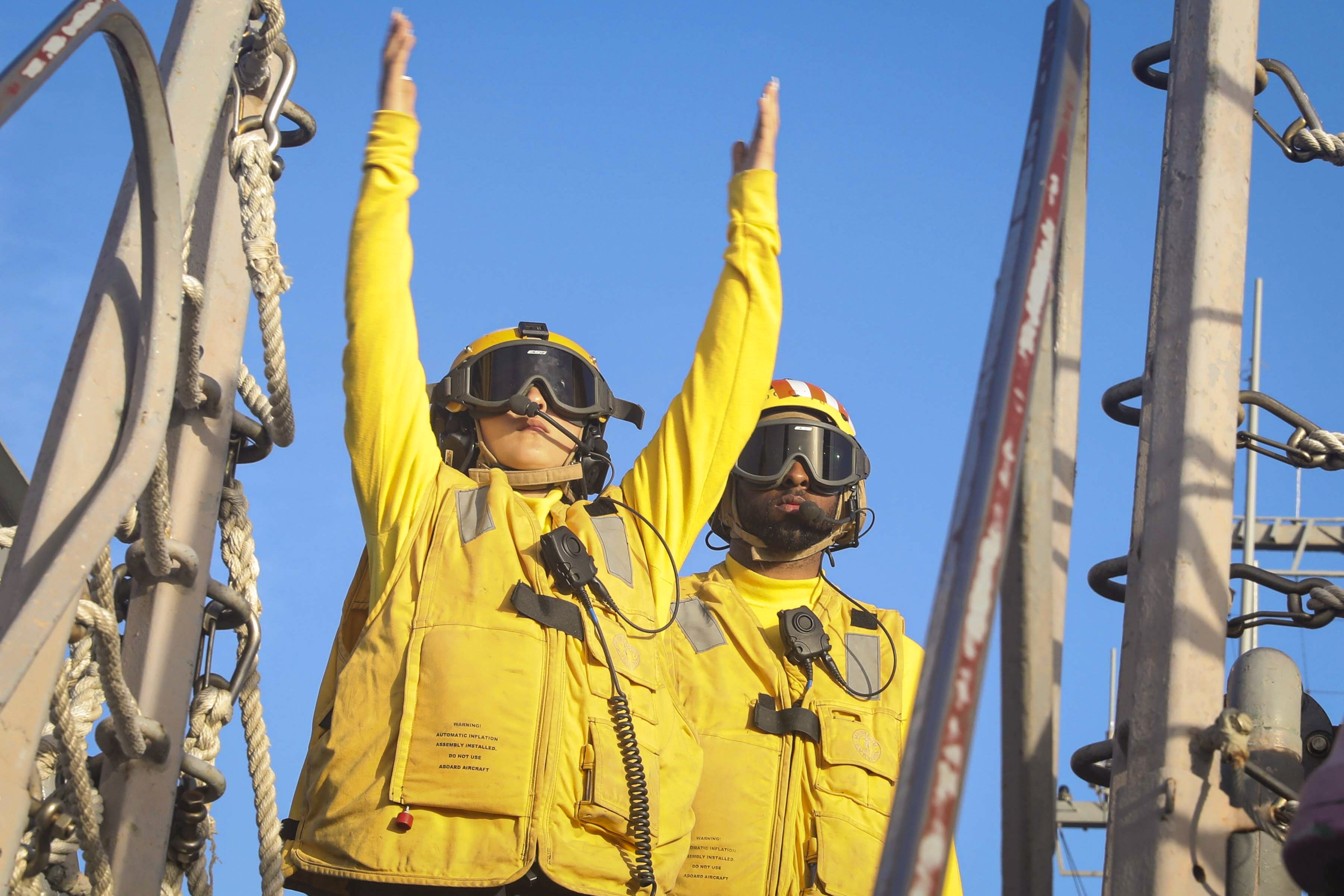 Signaling Sailors | U.S. Department of War