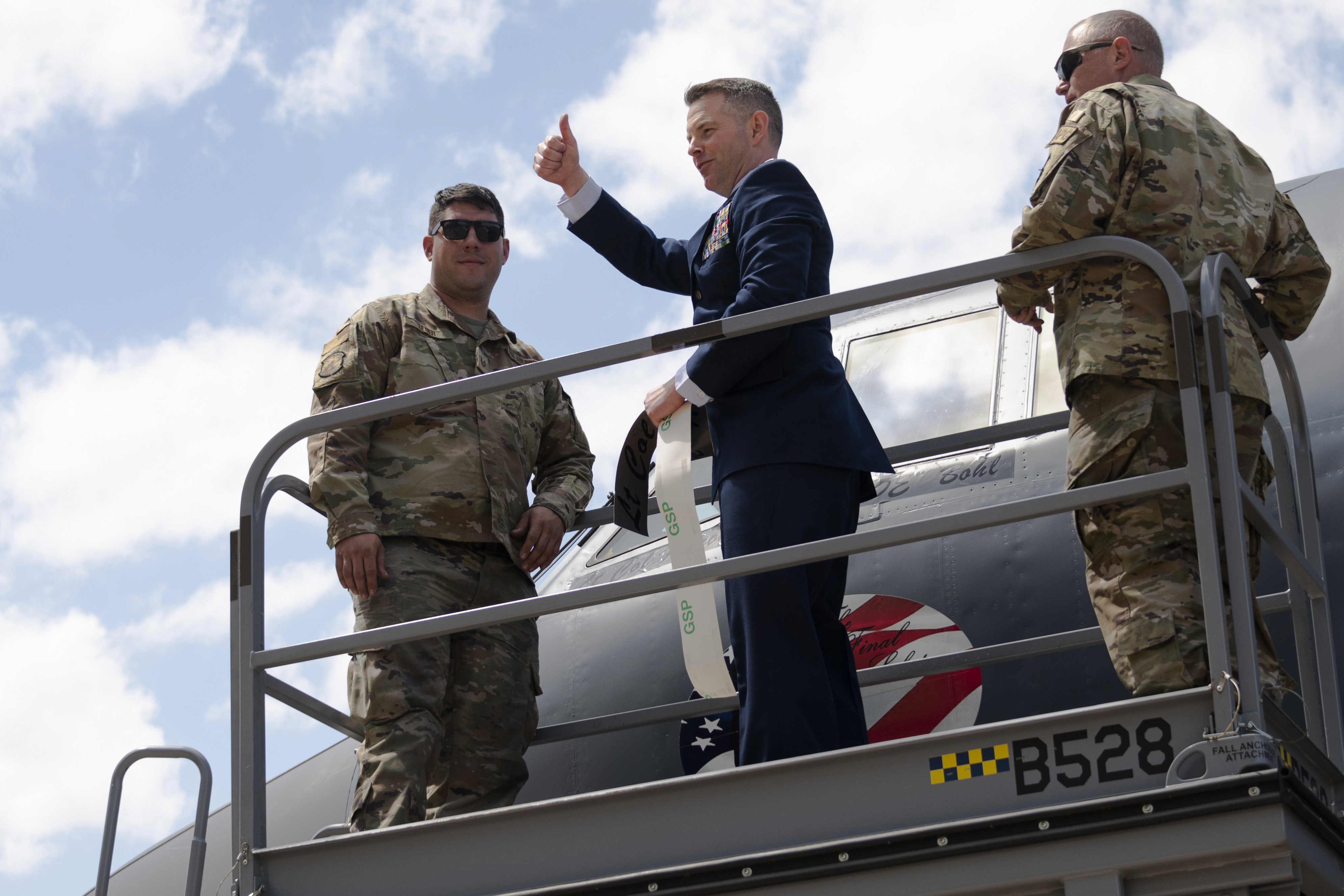 93rd Bomb Squadron gains new commander > 307th Bomb Wing > Article Display