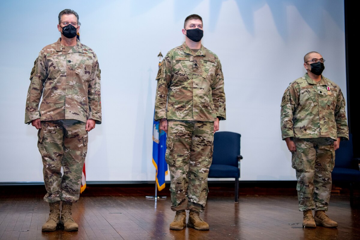 Like a baton in a relay, 916 SFS changes command > 916th Air Refueling ...