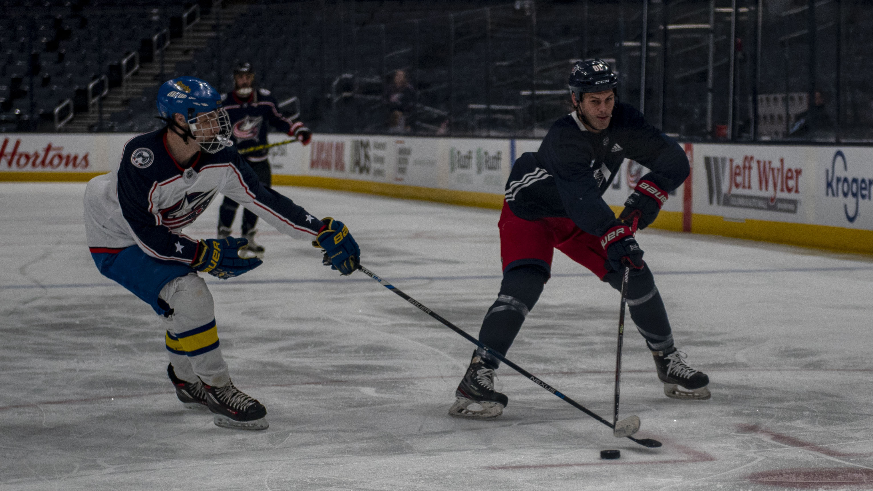 Wright Flyers take ice against Columbus Blue Jackets alumni > Wright ...