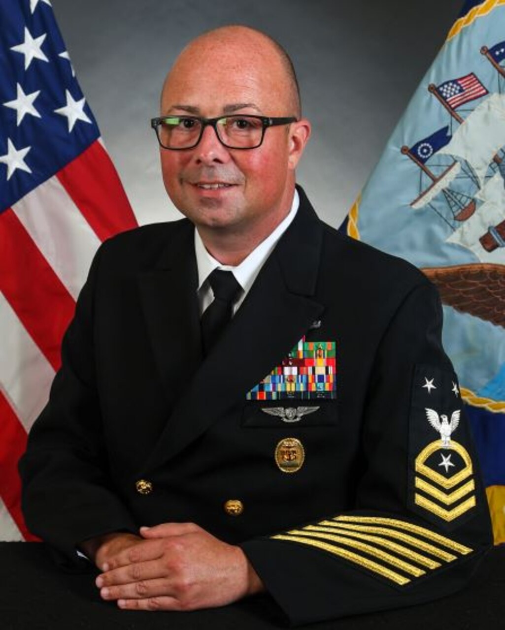 CMC > Commander, Navy Region Europe, Africa, Central > Bio Detail