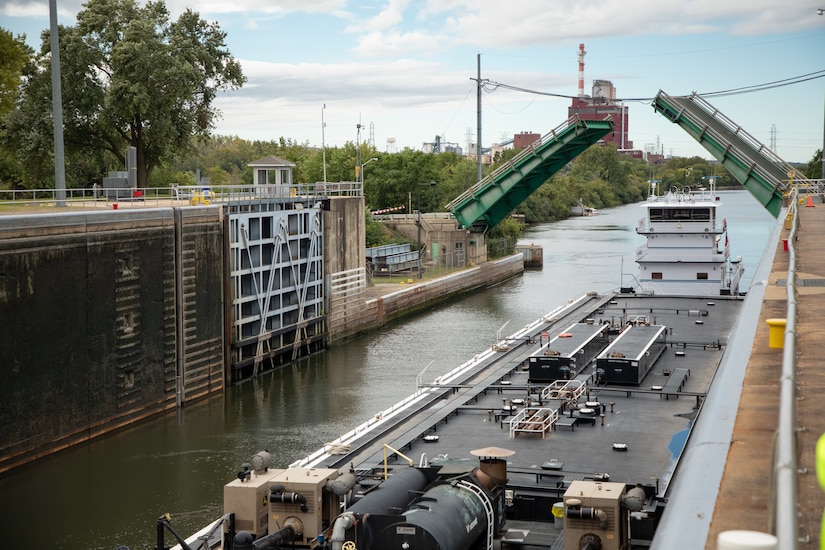 Temporary lock closures to begin May 9 at Brandon Road Lock on the ...