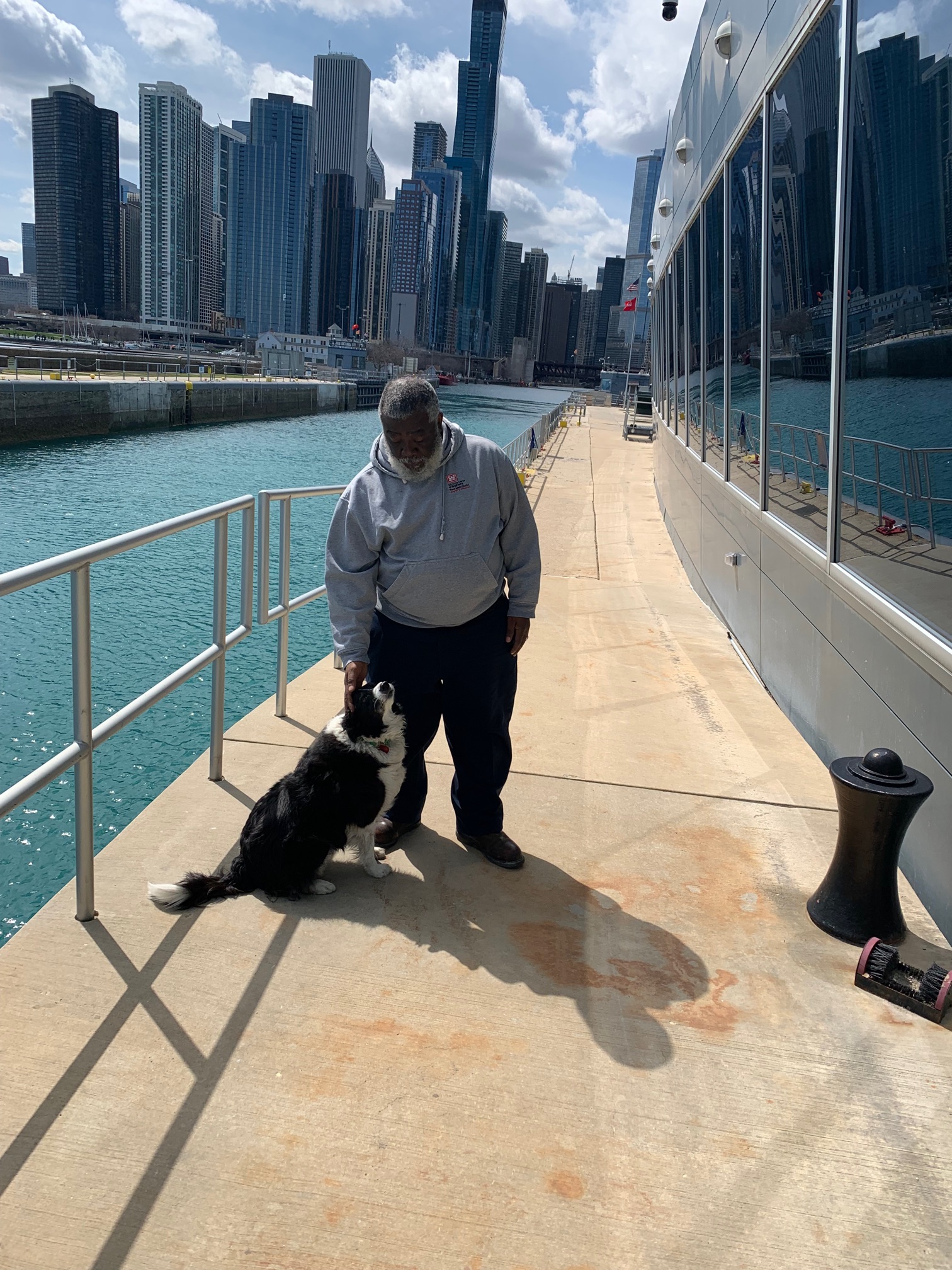 Chicago Harbor Lock and Dam welcomes back Ellie > Great Lakes and Ohio ...