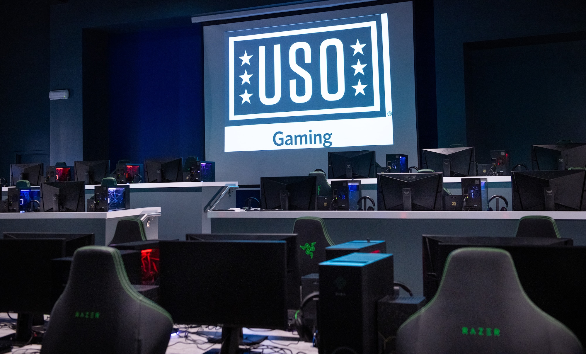 USO opens video gaming center on Eglin > Eglin Air Force Base > Article ...