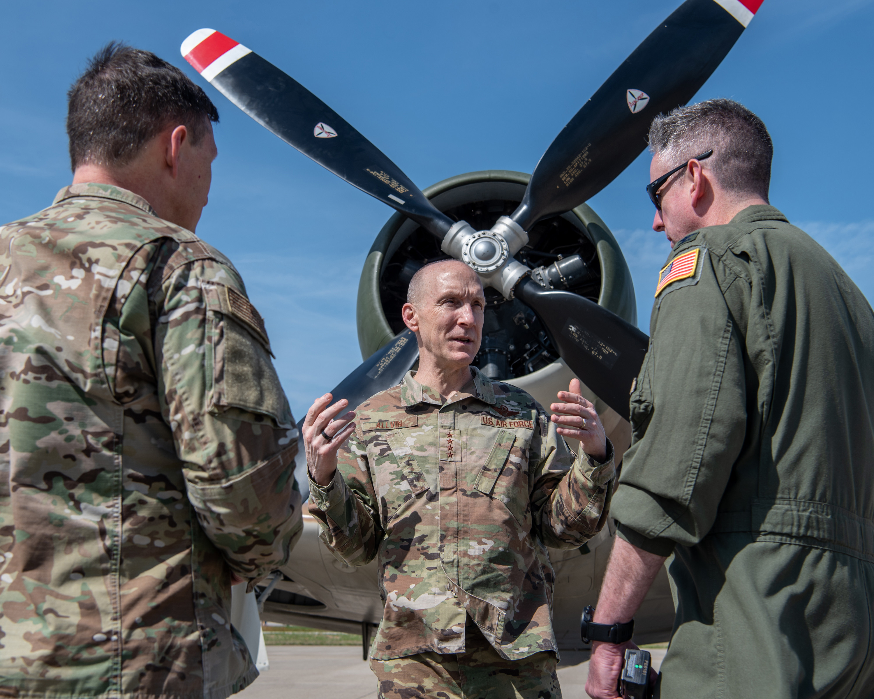 Thunder air show draws large crowds for 75th Air Force celebration ...