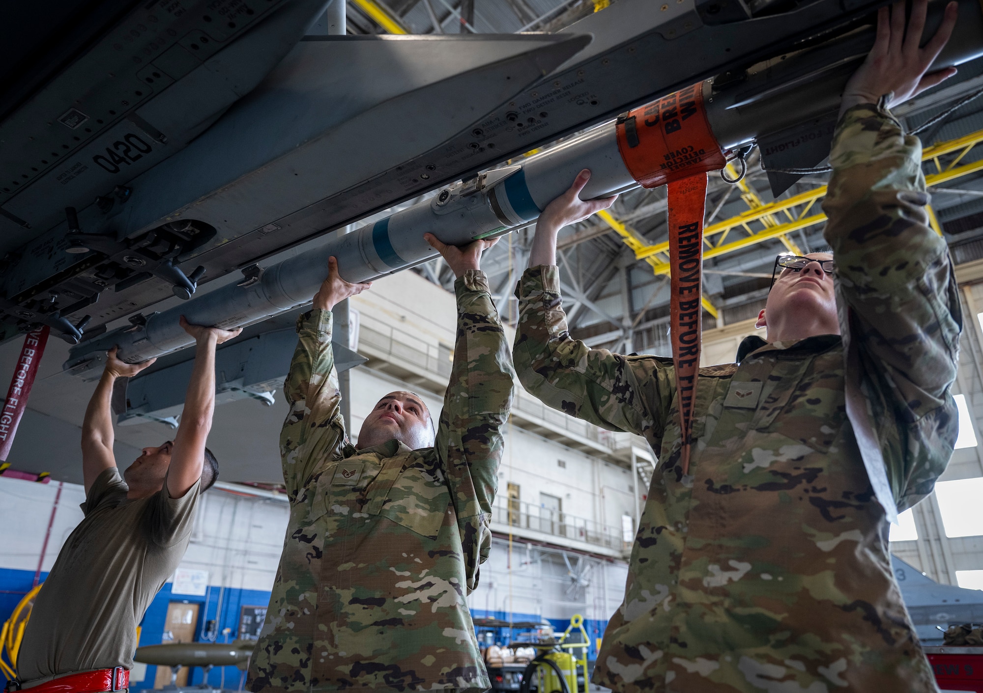 Red reigns in weapons load competition > Eglin Air Force Base > Article ...