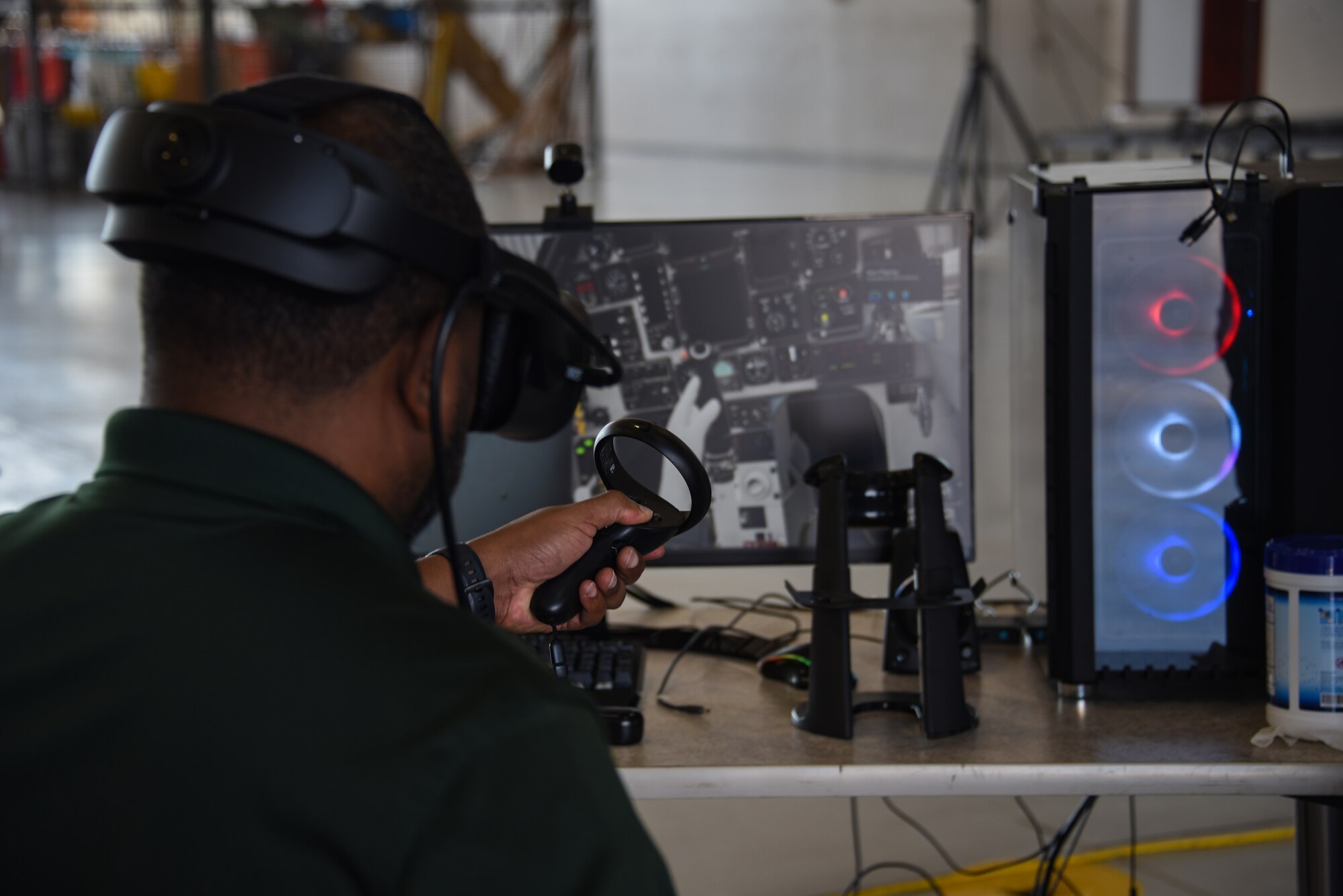 Second Air Force moves technical training into the 21st century > Air ...