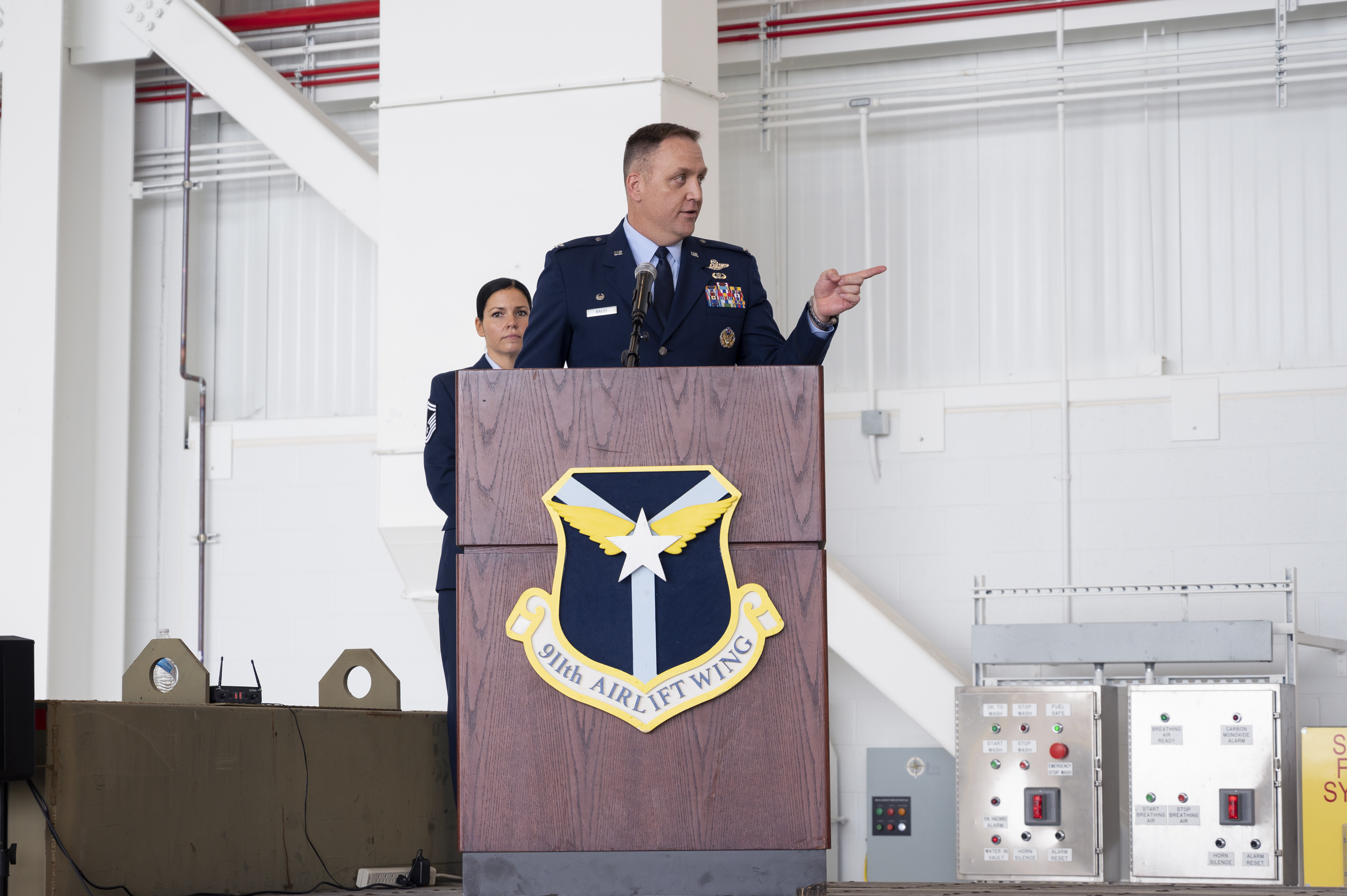 Col. Bryan M. Bailey assumes command of the 911th Airlift Wing > 505th ...