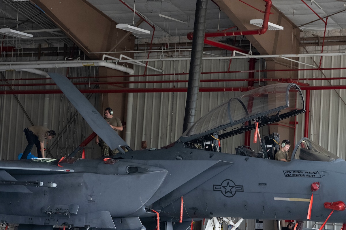 4th CMS maintains fuel systems > Seymour Johnson Air Force Base ...