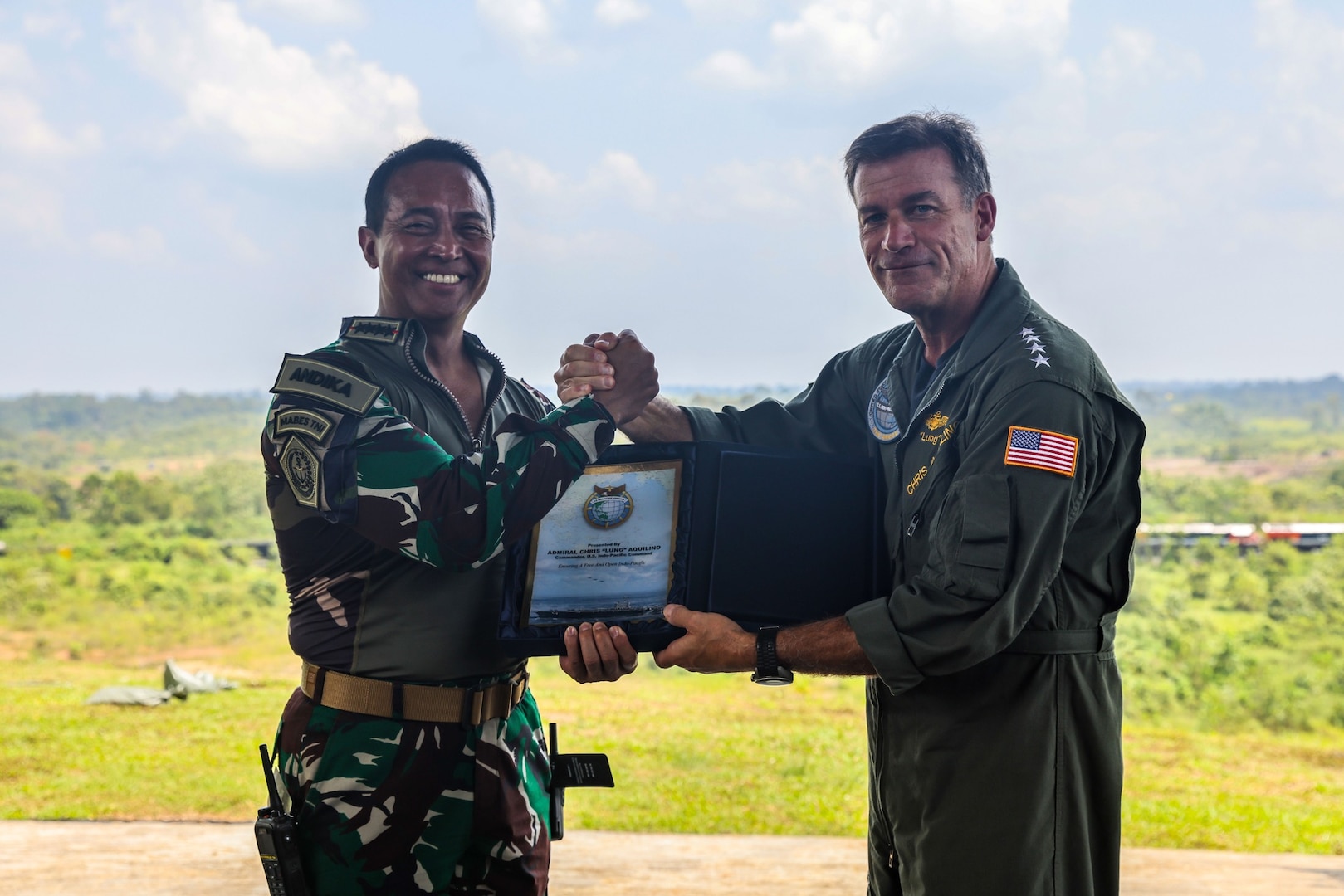 U.S. Indo-Pacific Commander Travels to Indonesia > U.S. Indo-Pacific ...