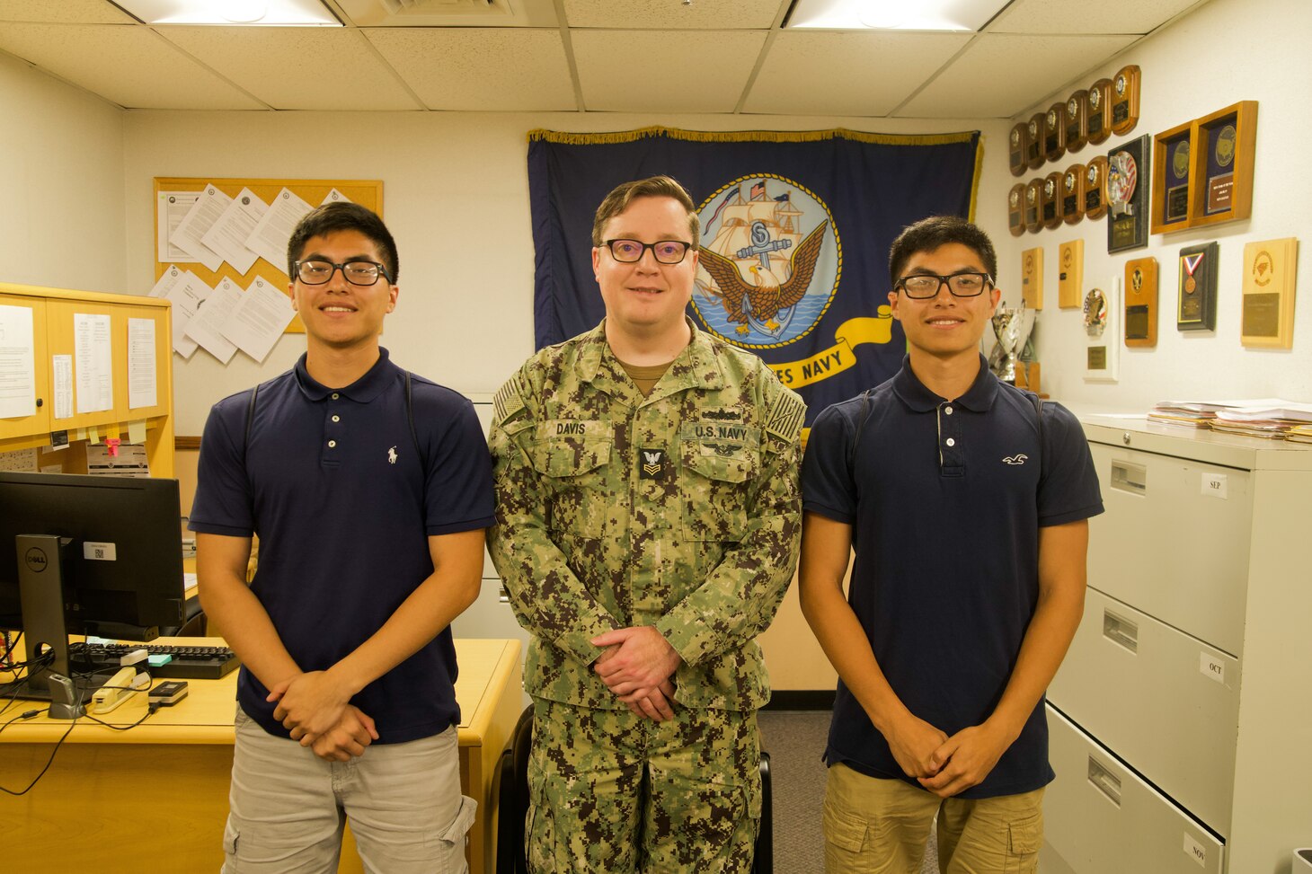 Twins Embark on a Journey at Sea > United States Navy > News Display