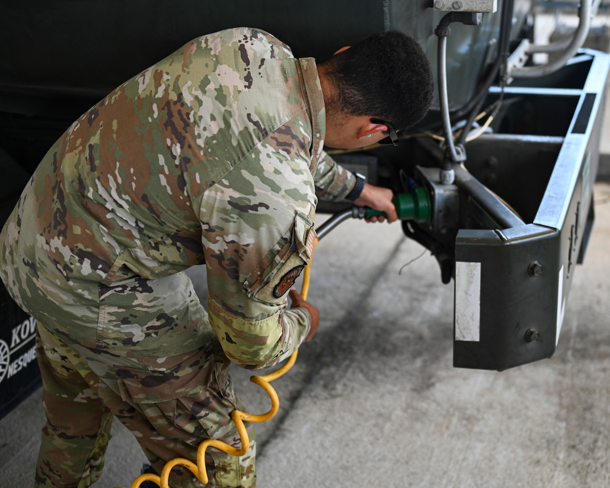 36 LRS POL Fuels the Forward Edge > Seventh Air Force > Article Display