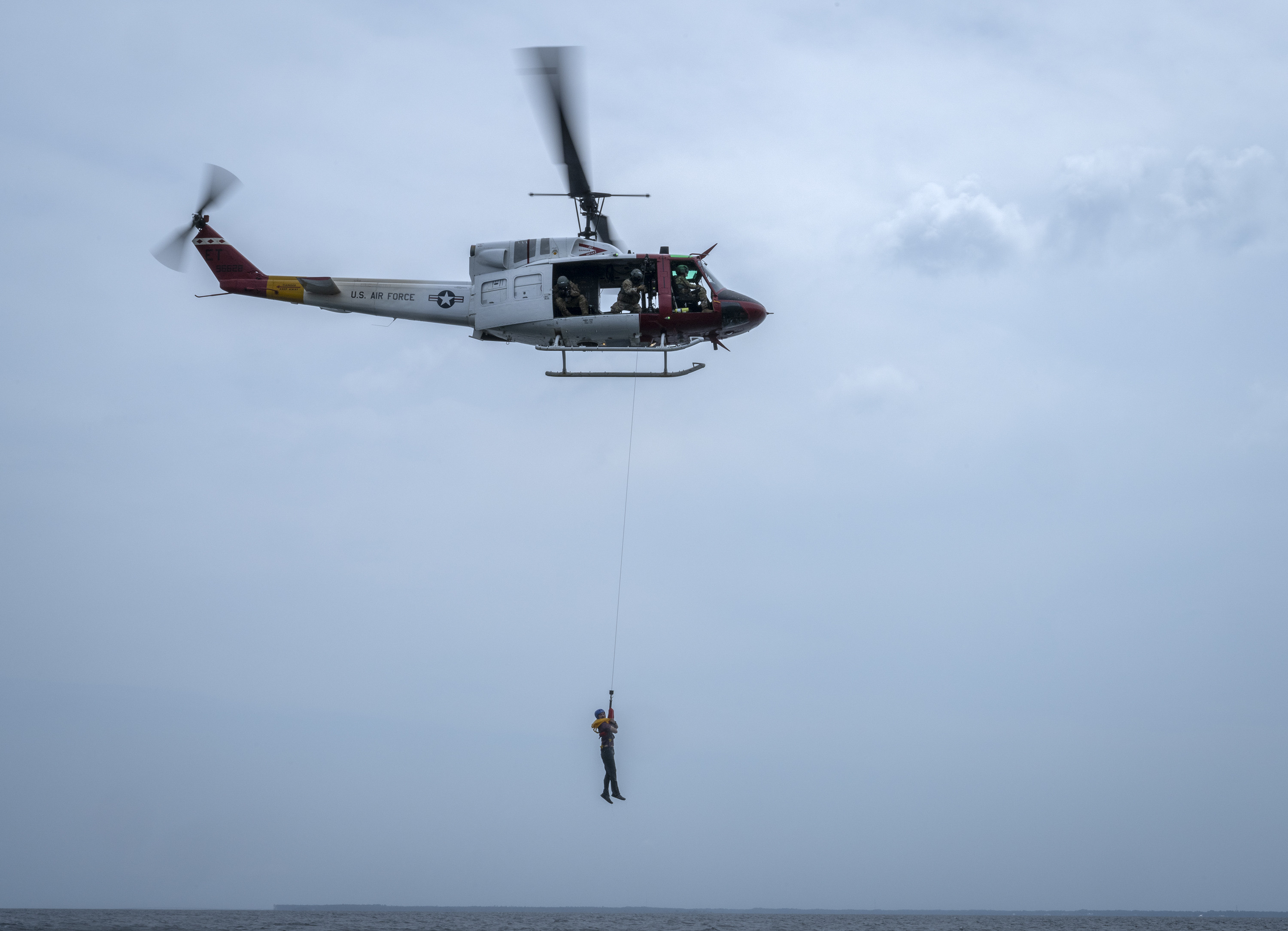 Sea 2 Sky: test, special ops units combine for water survival training ...