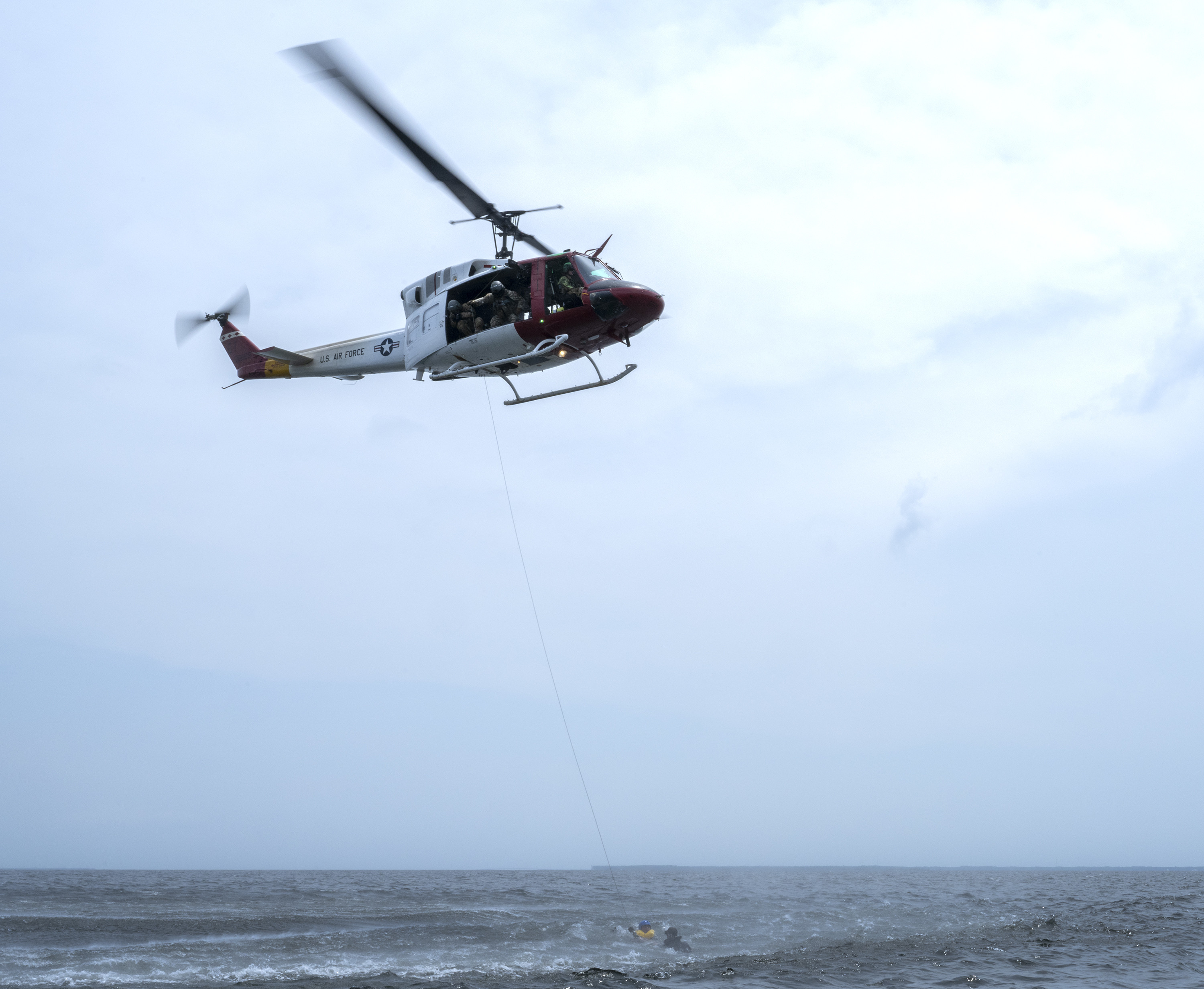 Sea 2 Sky: test, special ops units combine for water survival training ...