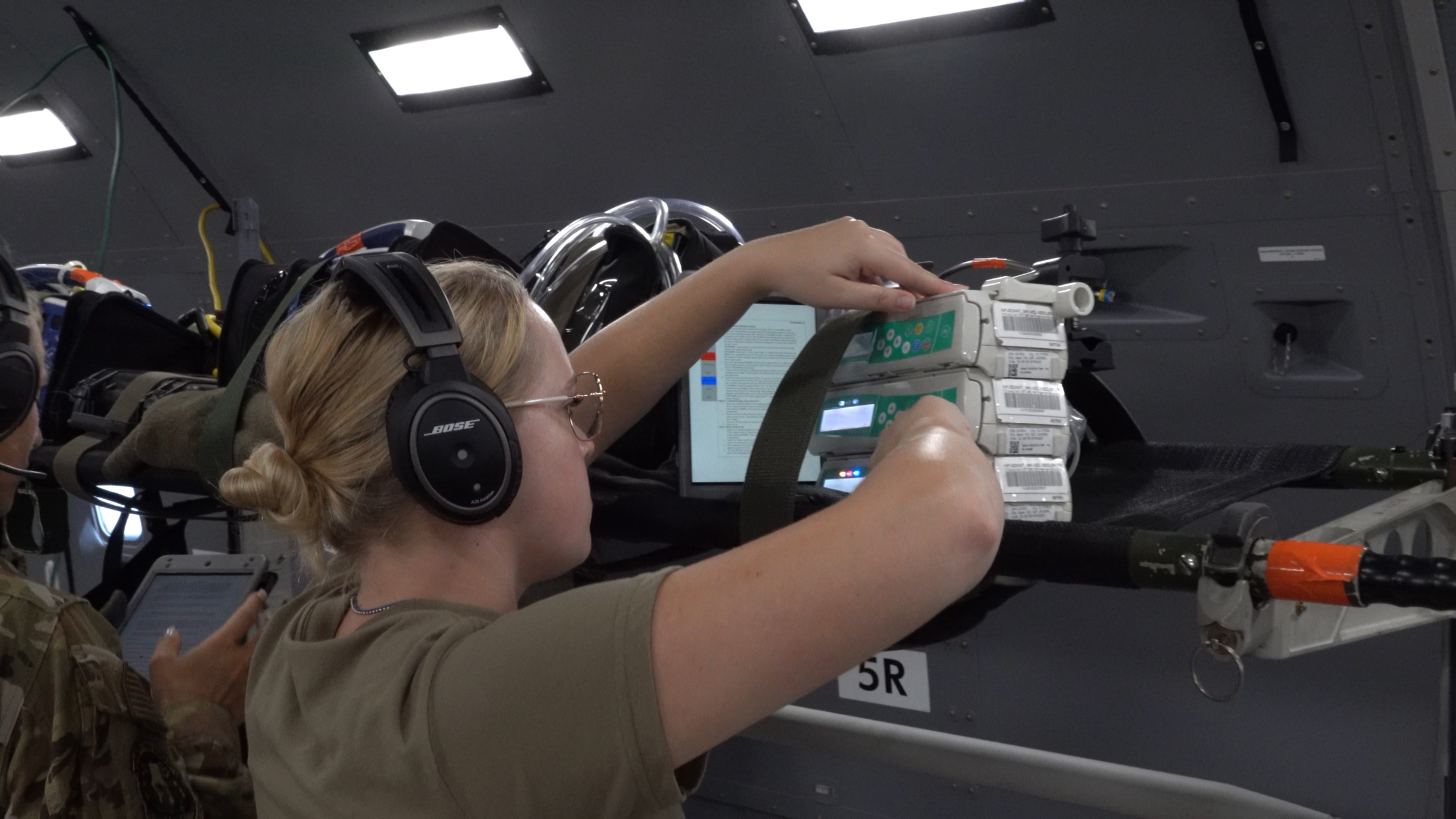 Aeromedical Evacuation crews train on new aircraft > Air Force Reserve ...