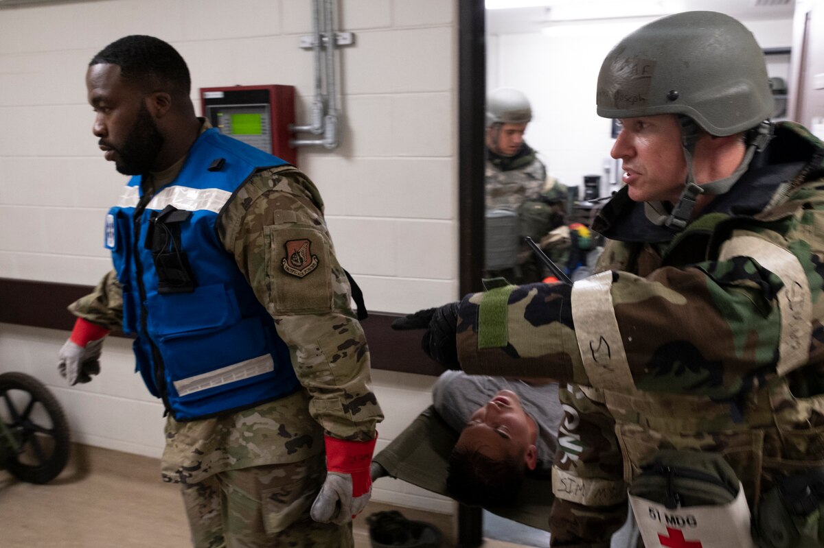 51 MDG practices decon procedures > Osan Air Base > Article Display