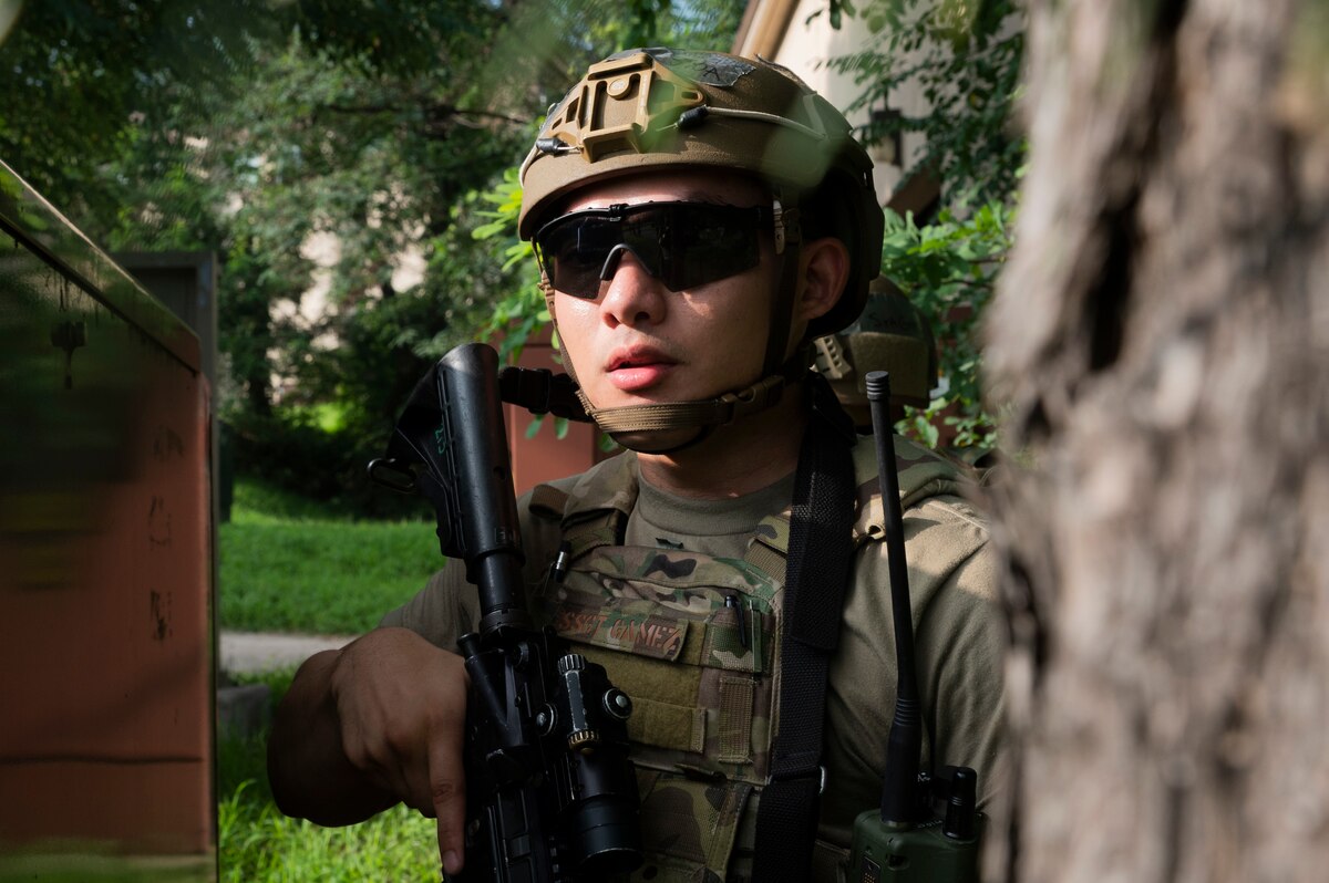 51 SFS trains to defend the base > Osan Air Base > Article Display