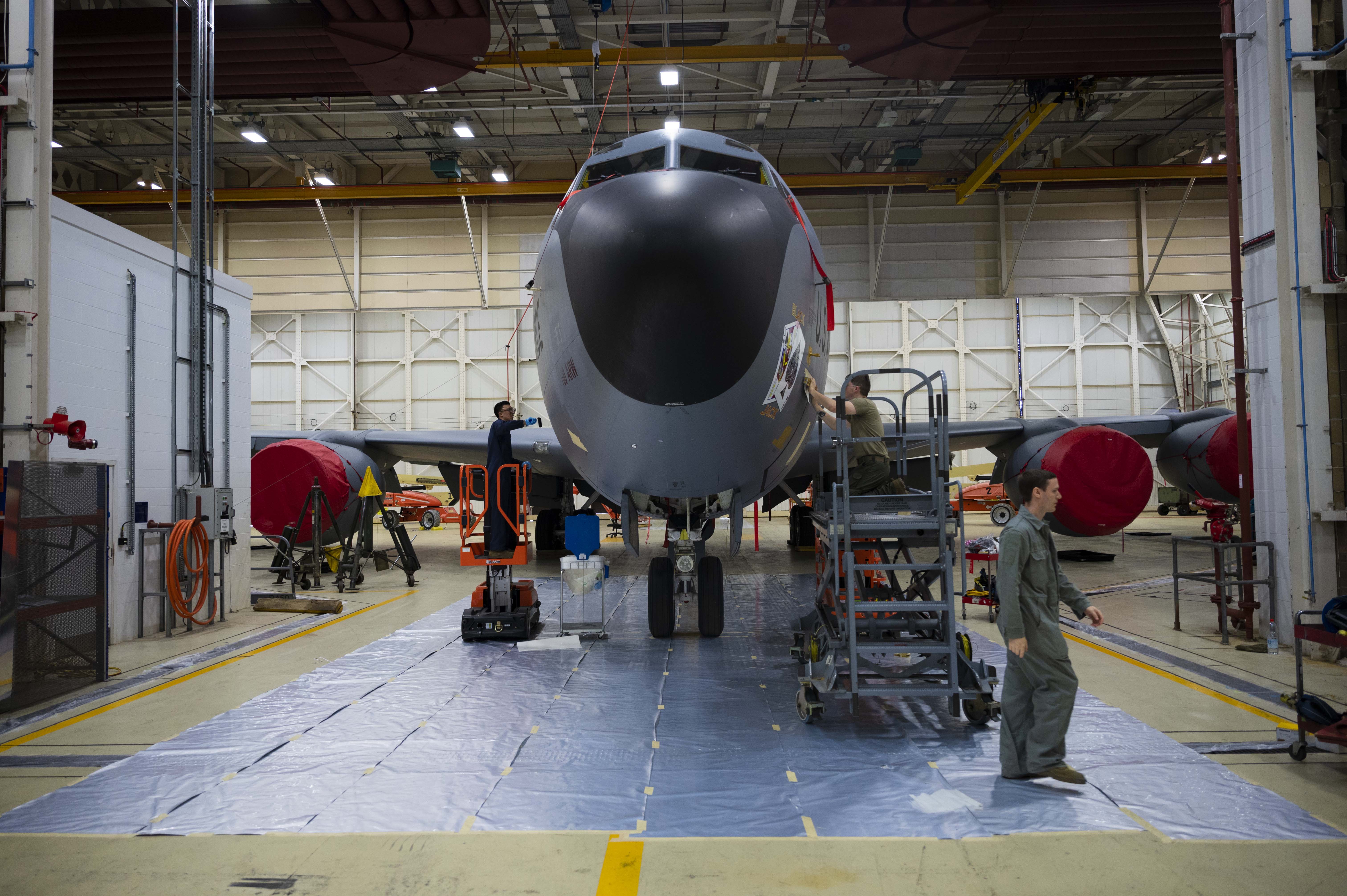 Corrosion control performs KC-135 maintenance > Royal Air Force ...