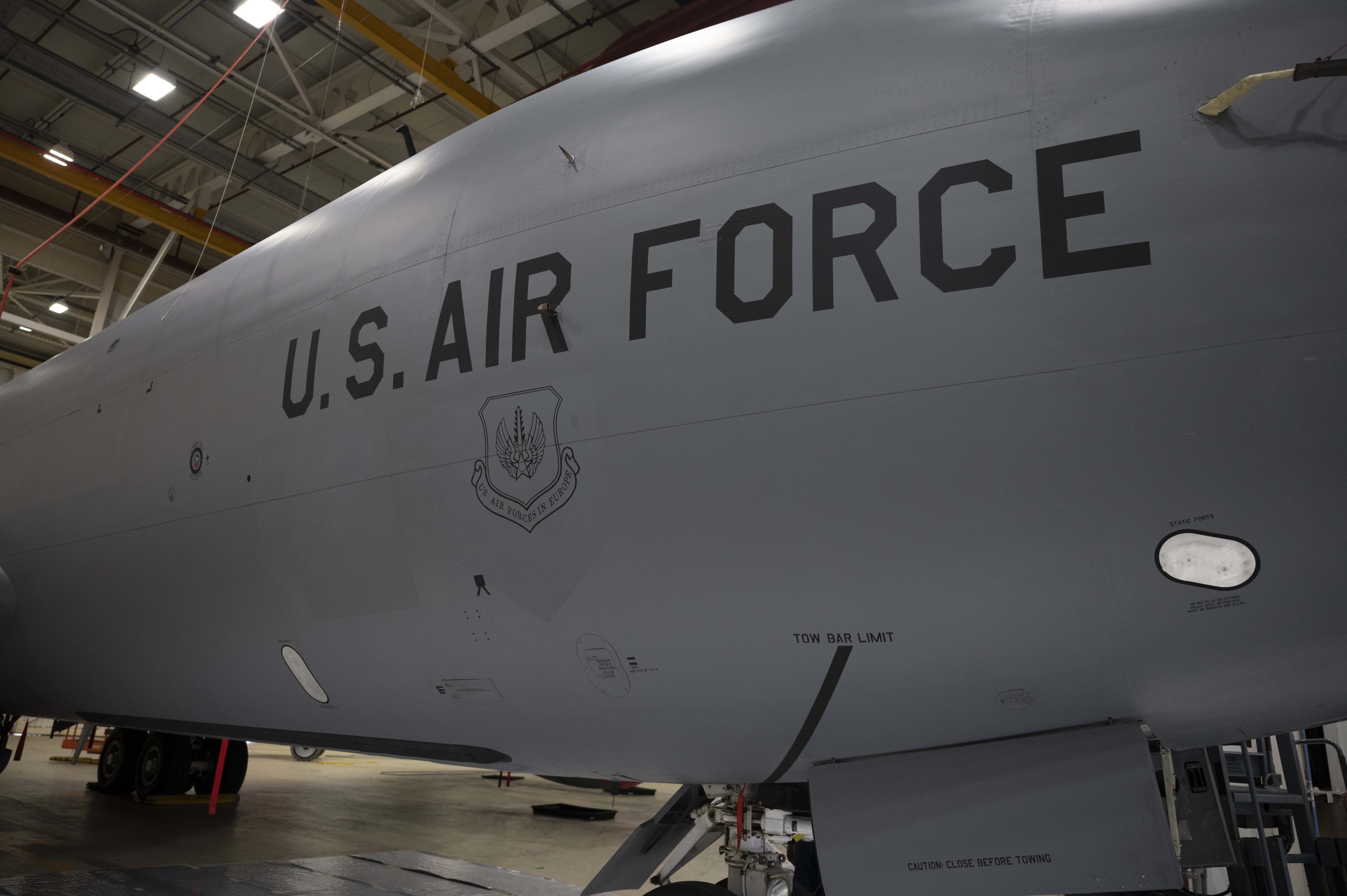 Corrosion control performs KC-135 maintenance > Royal Air Force ...