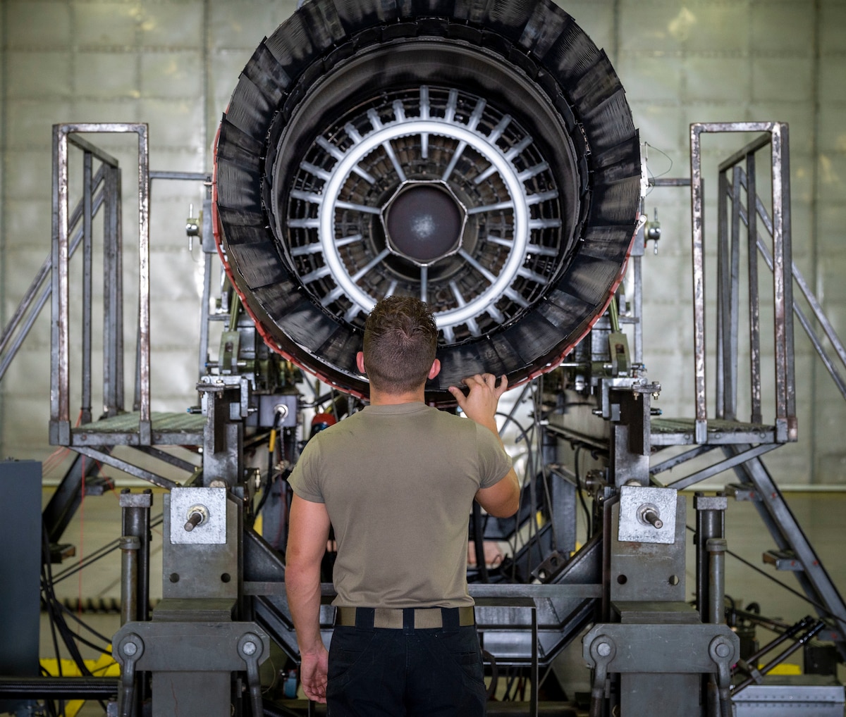 4th CMS Airmen ignite F-15E engines > Seymour Johnson Air Force Base ...