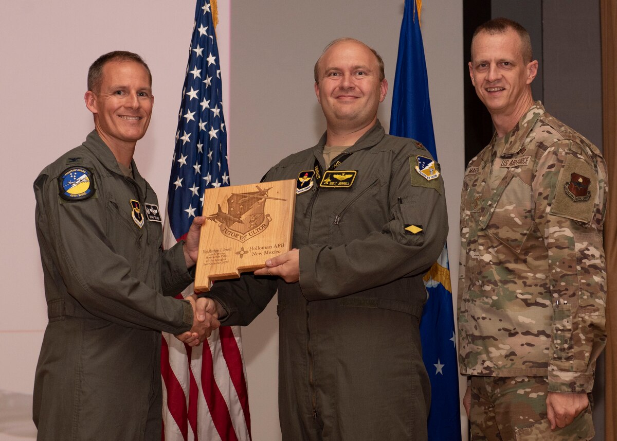 49th Wing 2nd Quarterly Awards > Holloman Air Force Base > Display