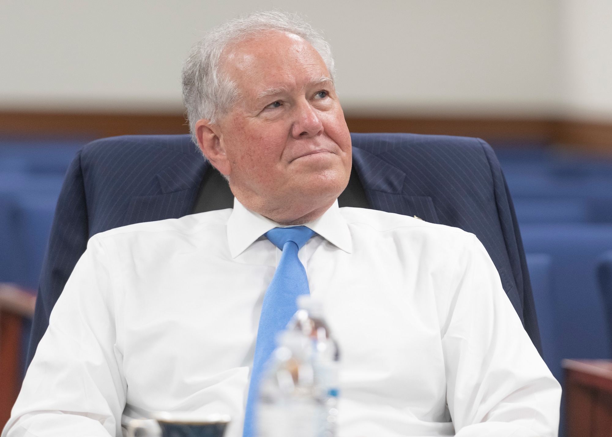 SECAF visits PACAF Airmen, emphasizes Air Force priorities > Secretary ...