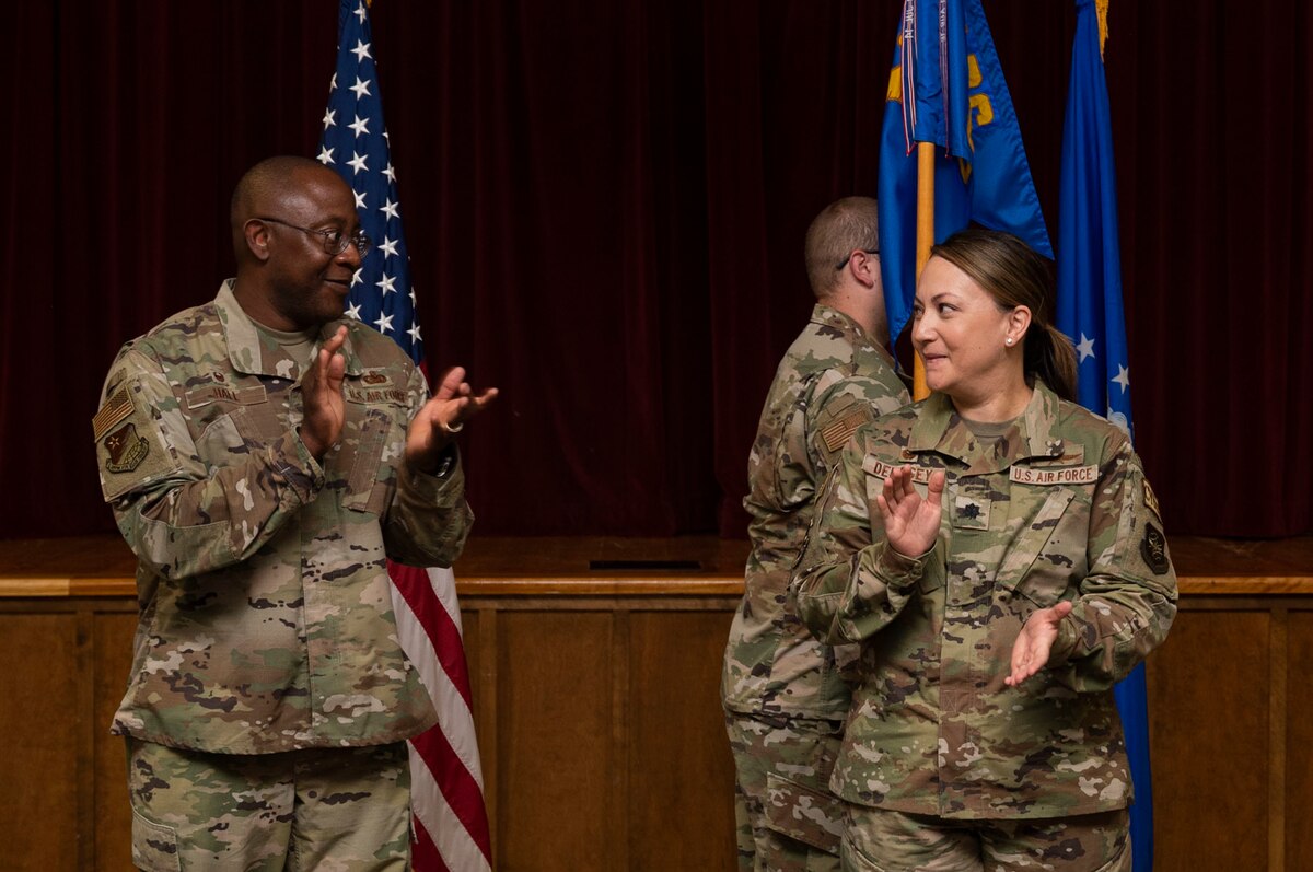 627th Communications Squadron welcomes new commander > Team McChord ...