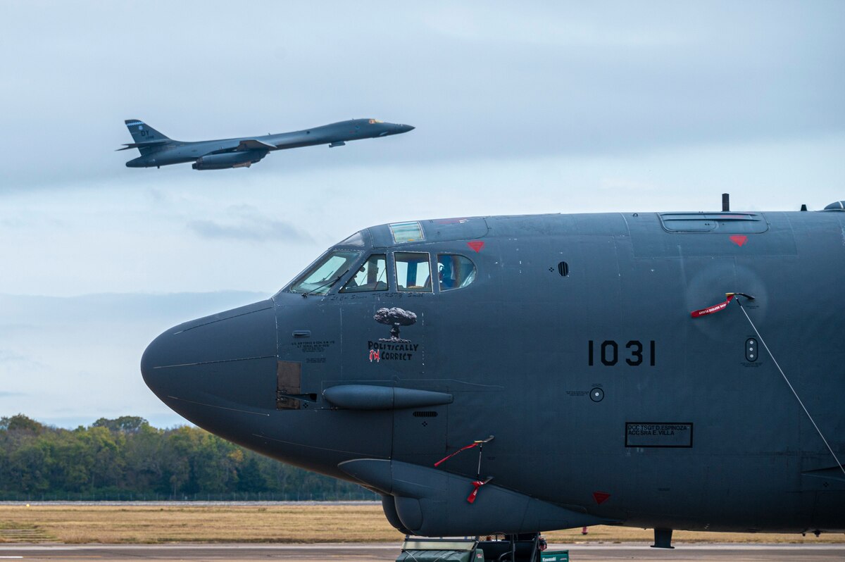 Long Ranger Roundup: November in photos > 307th Bomb Wing > Article Display