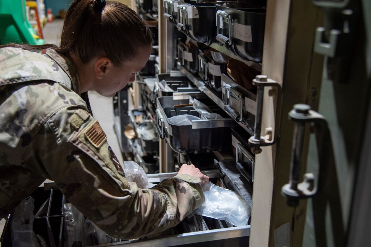 Aircraft Parts Store Provides Maintenance Equipment > U.S. Air Forces ...