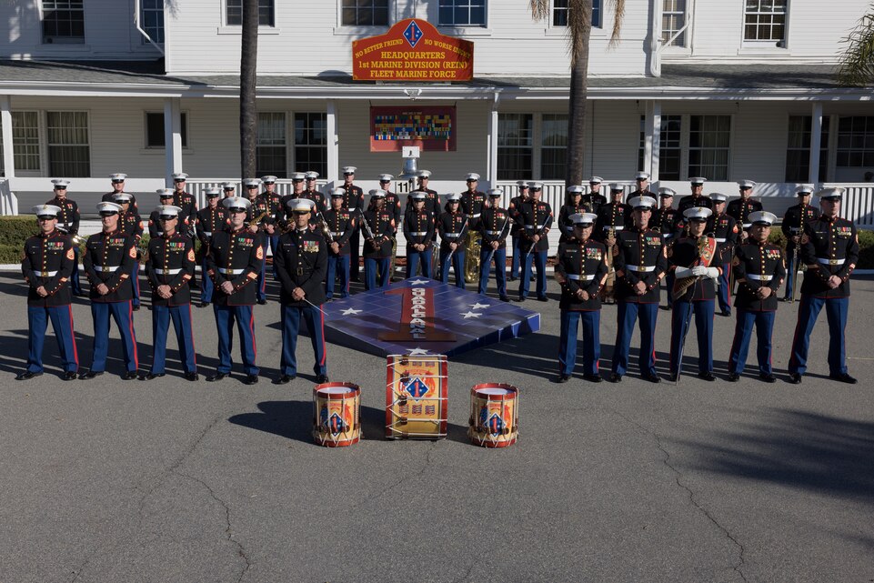 1st MARDIV Band provides musical score for new “Shifting Threats ...