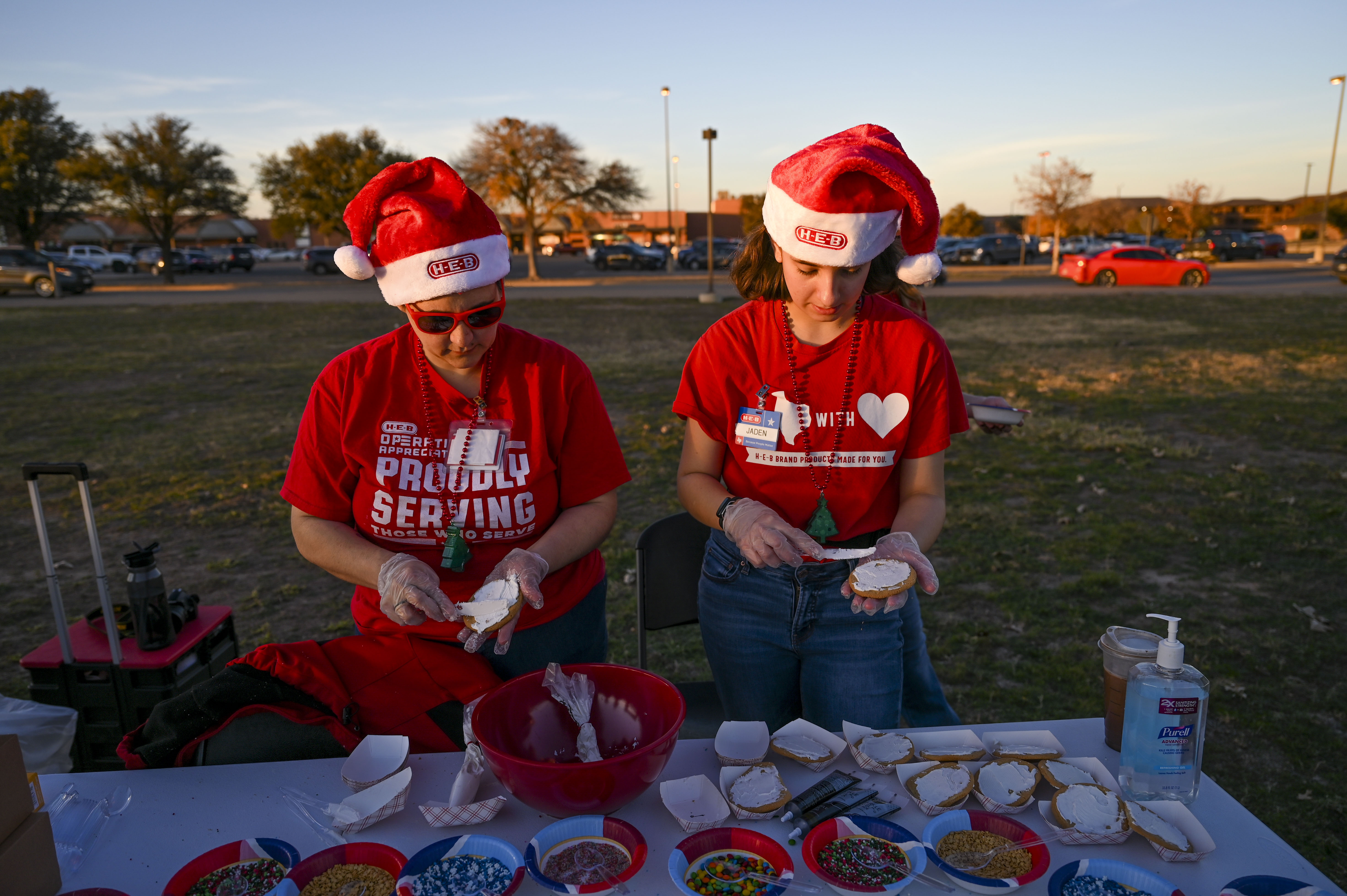 17th Training Wing Tree Lighting Ceremony > Goodfellow Air Force Base > Article Display