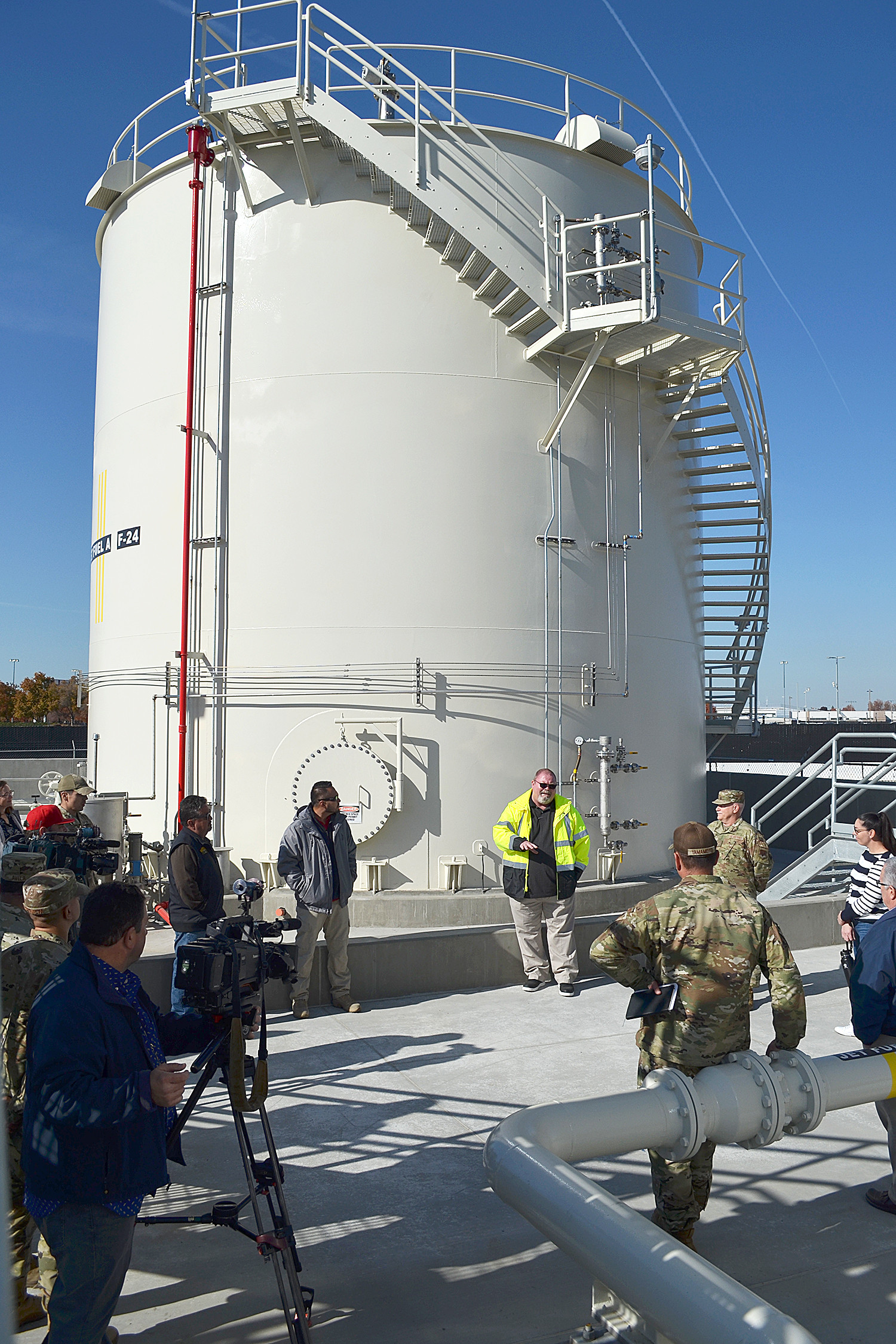 USACE team helps keep America’s jet fighters ready to roll > Sacramento ...