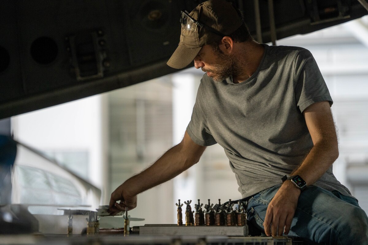 15th Maintenance Squadron depot level repair > 15th Wing > Article Display