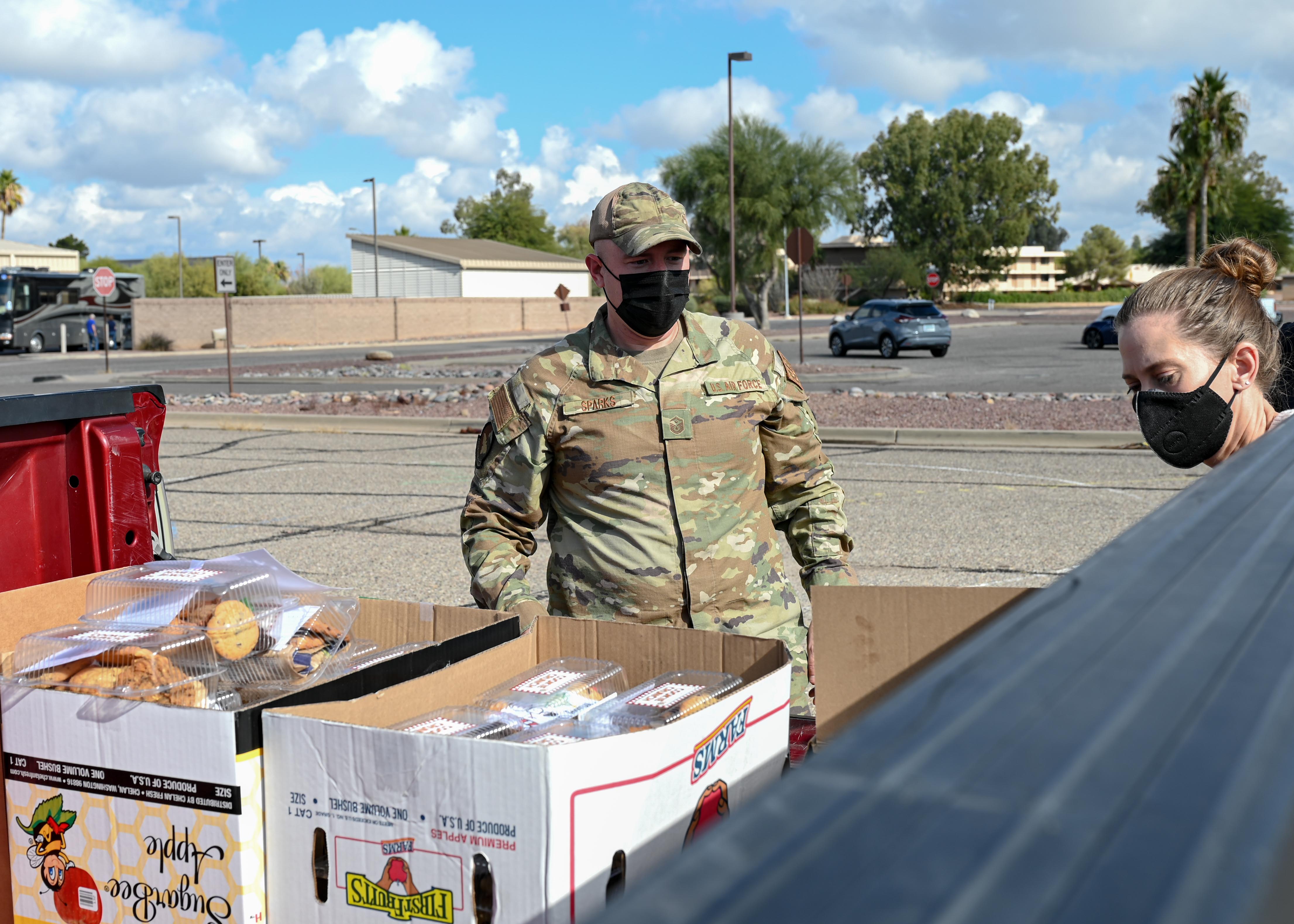 Cookies for Desert Lightning Team dorm residents > Davis-Monthan Air ...
