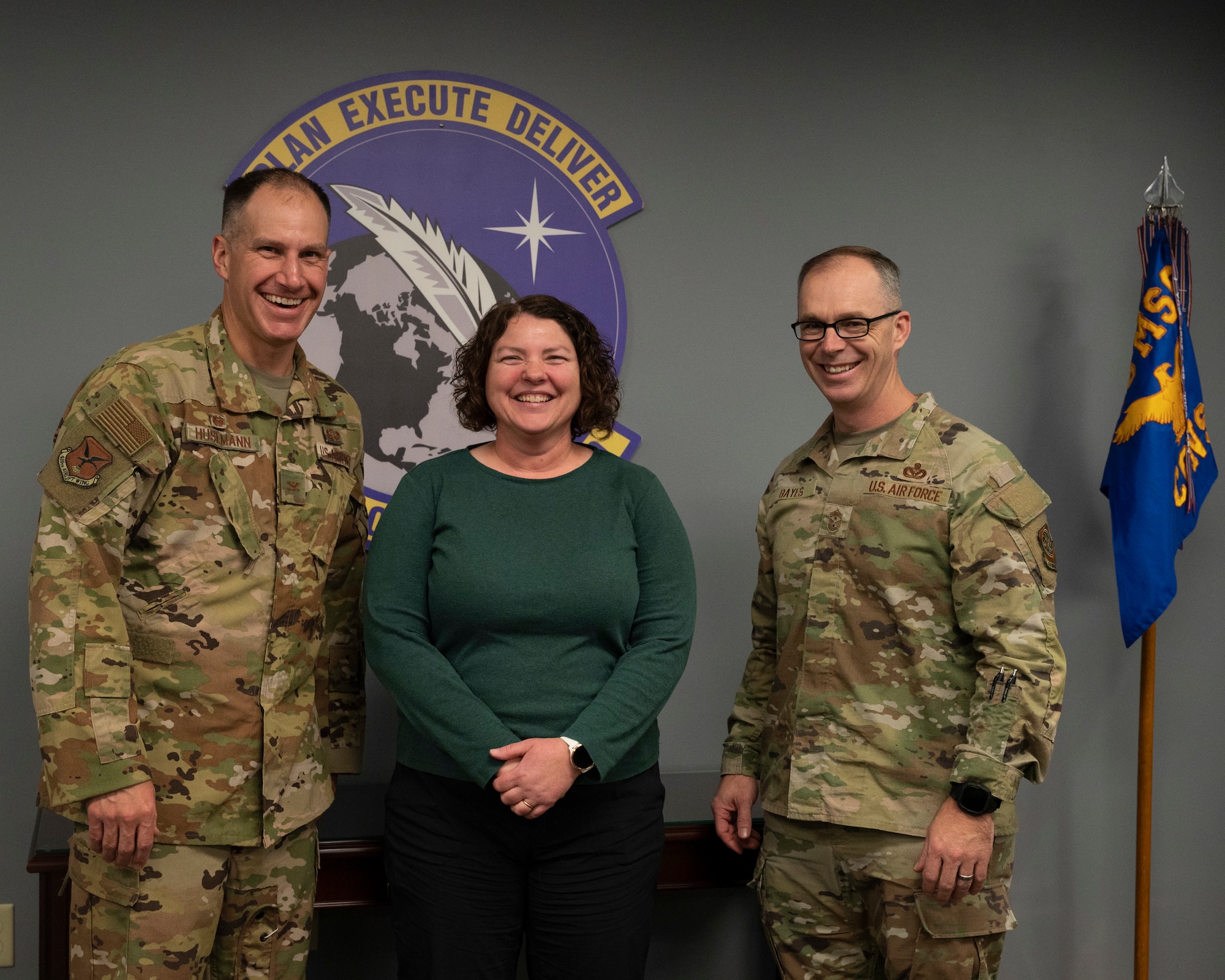 Teamwork makes the dream work > Dover Air Force Base > News