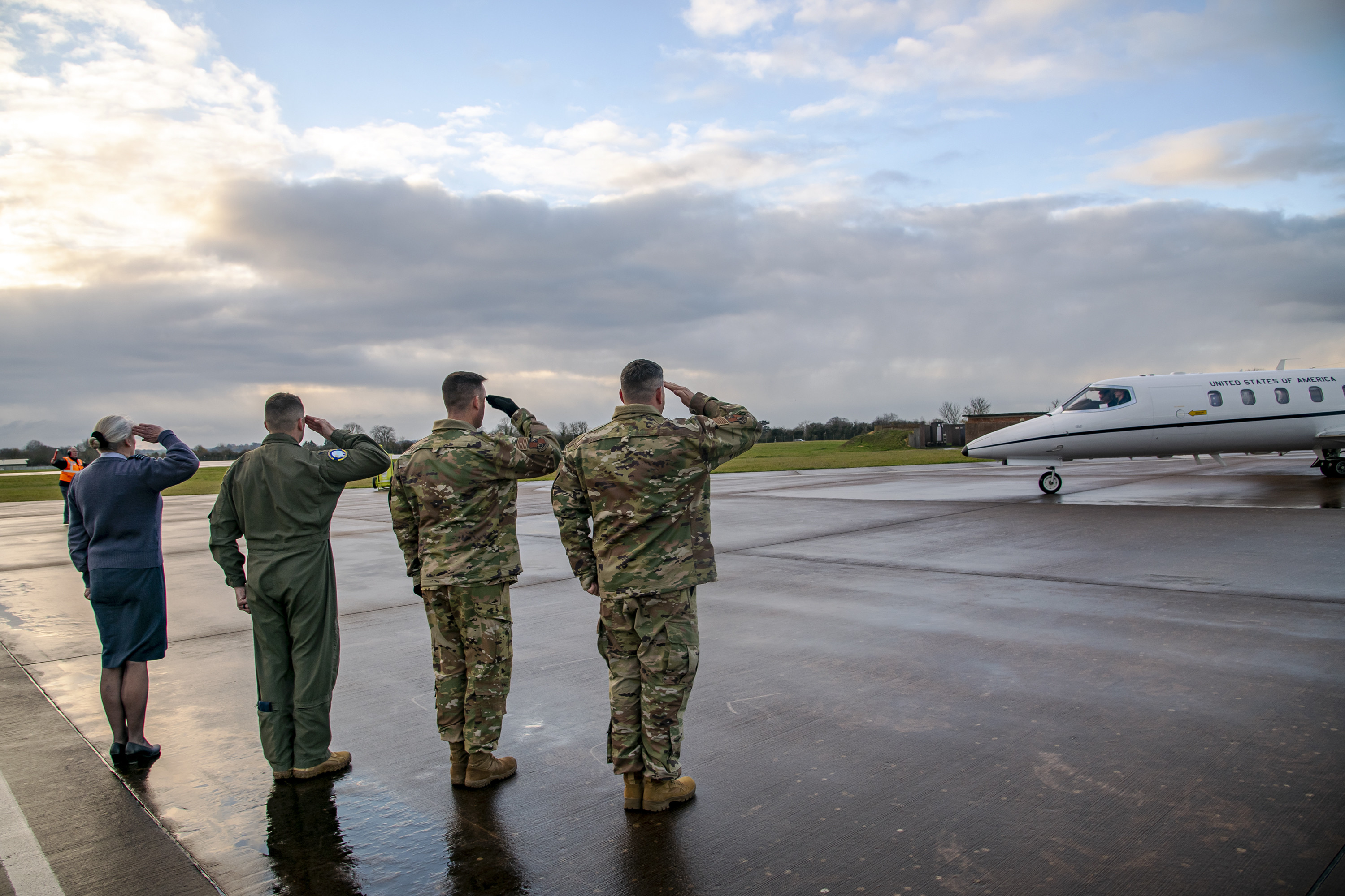 Third AF leadership visits 501st CSW, engages with Pathfinder Airmen > 501st Combat Support Wing ...