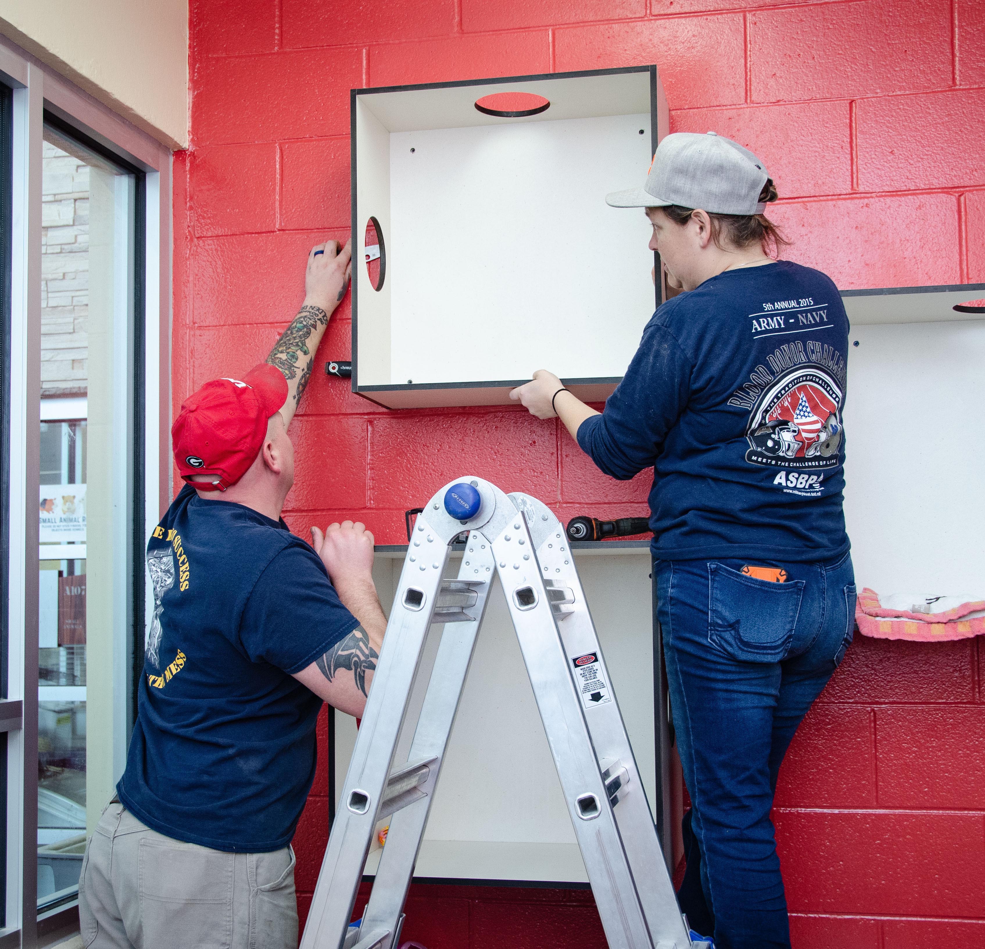 Helping Man & Beast -- NAVIFOR Sailors Give Back to Local Animal ...