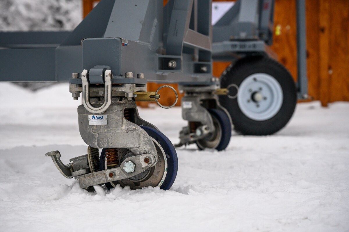 354th MXS’ innovative canopy trailer mount enhances Arctic readiness ...