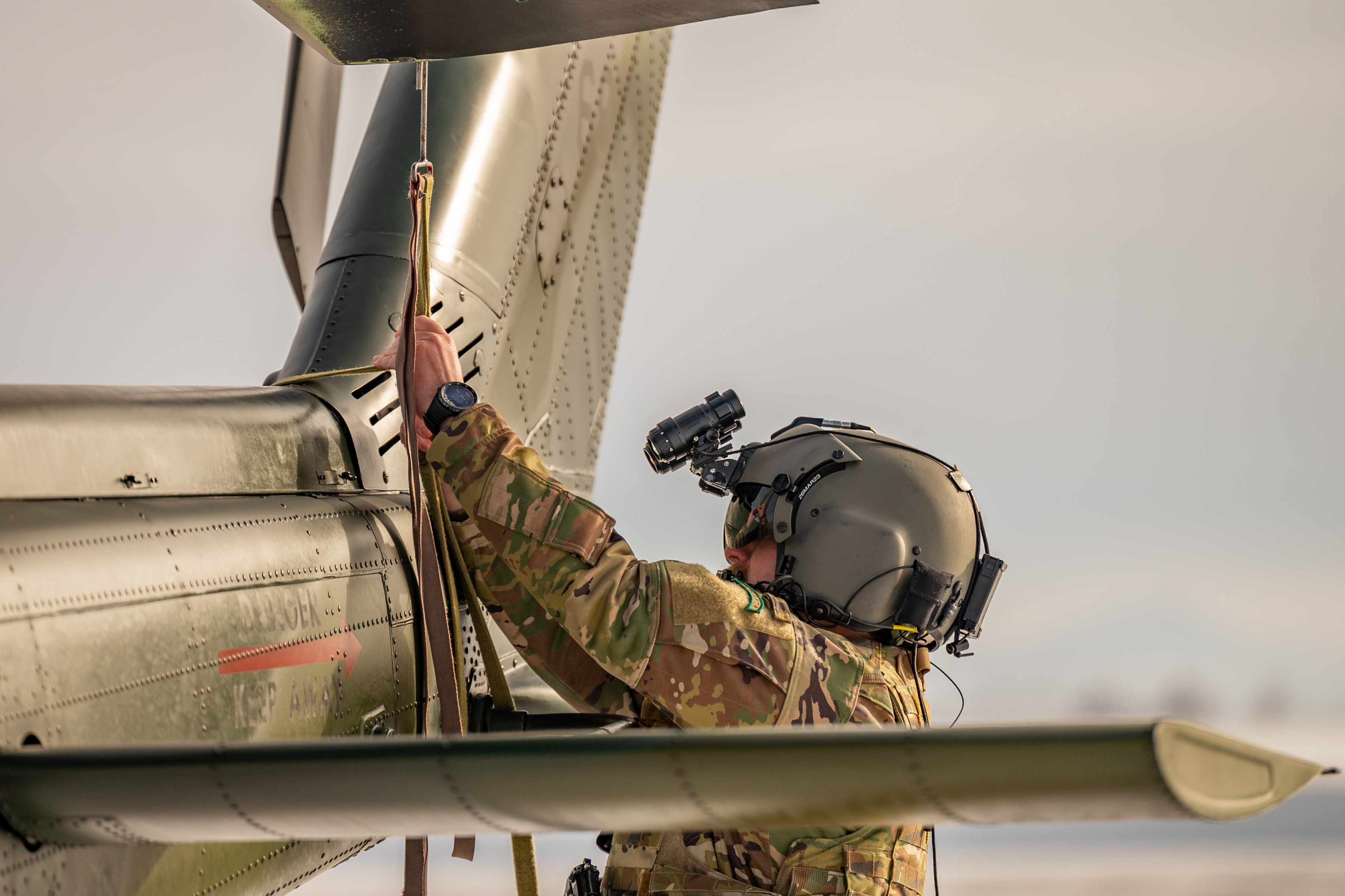 40th Helicopter Squadron conducts winter weather training > Air Force ...