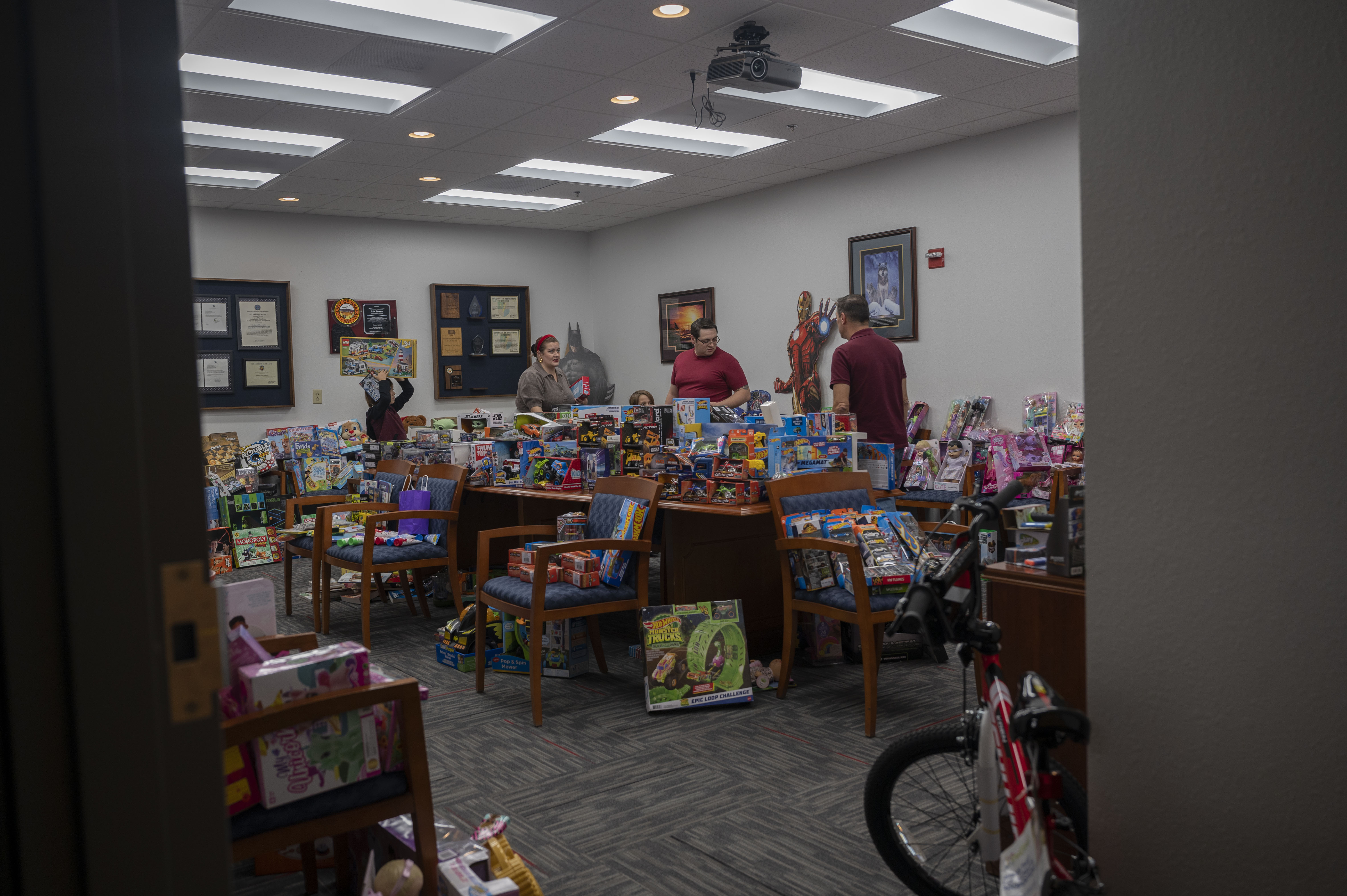 Cookies and cocoa with Santa > Davis-Monthan Air Force Base > Article View